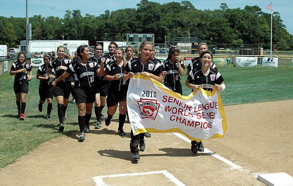 Northside Suburban wins title