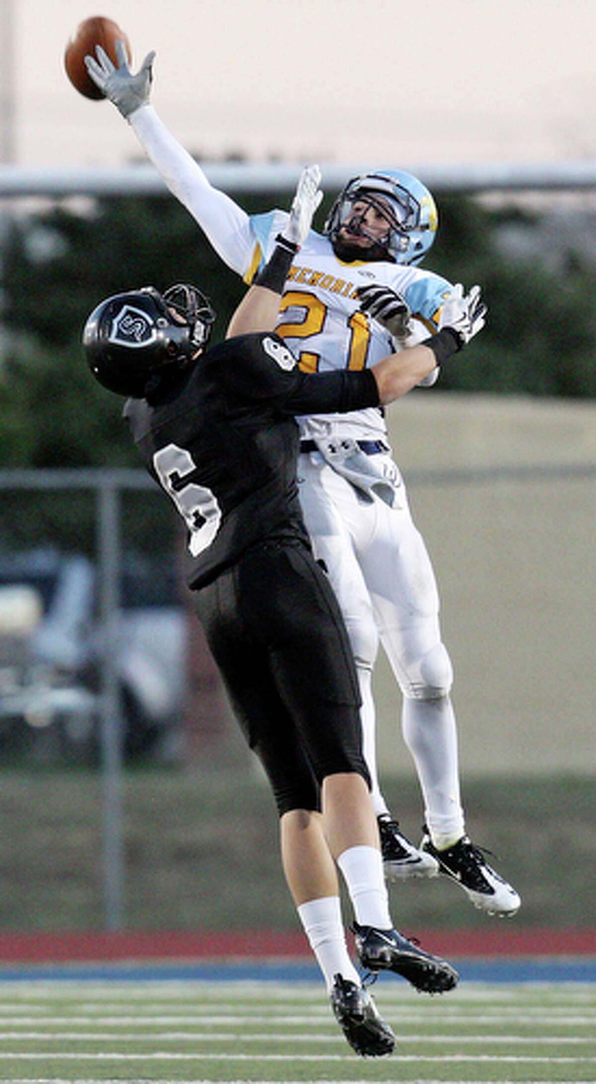 Steele 48, McAllen Memorial 31