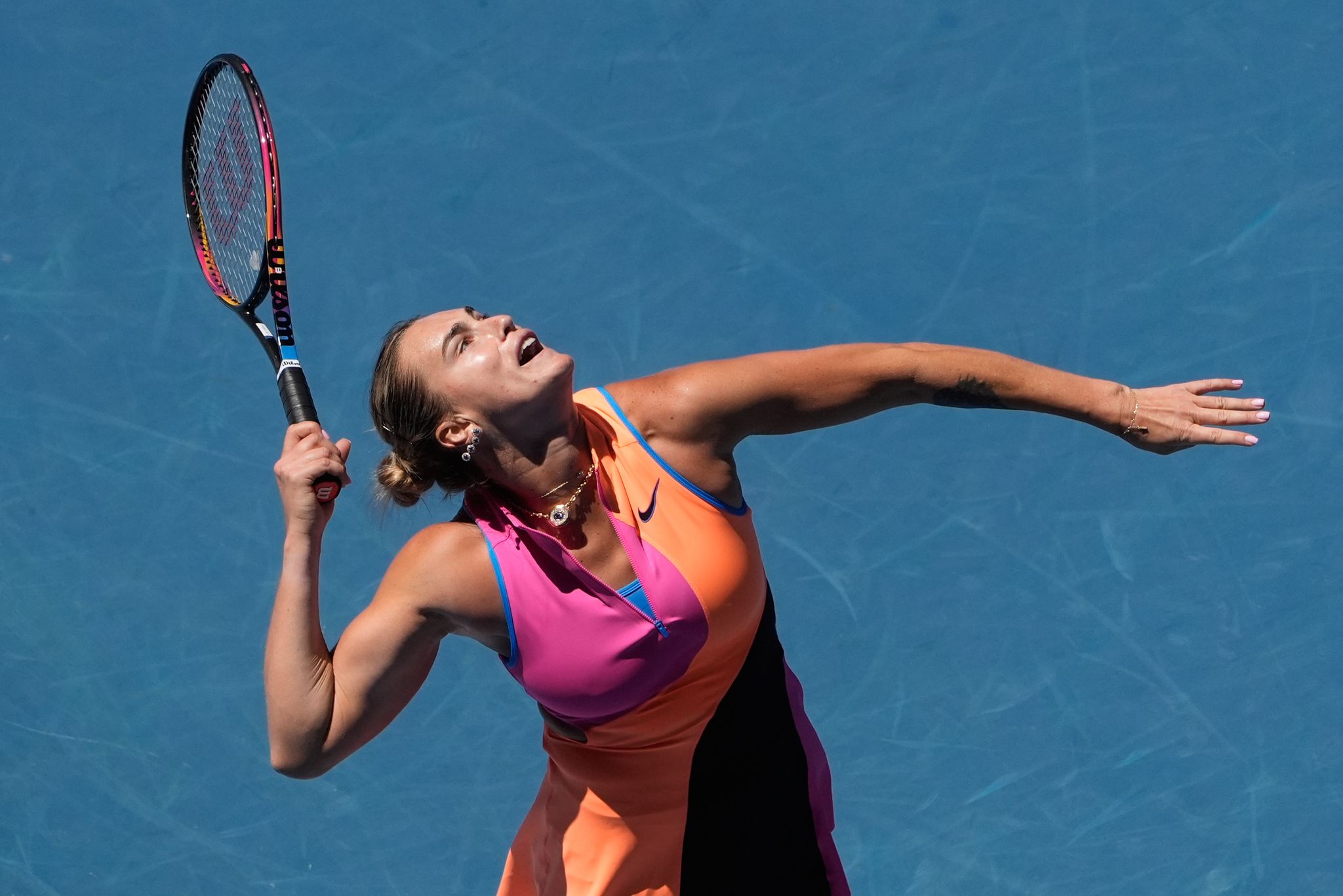 Inconsistent Sabalenka advances to the fourth round at the Australian Open