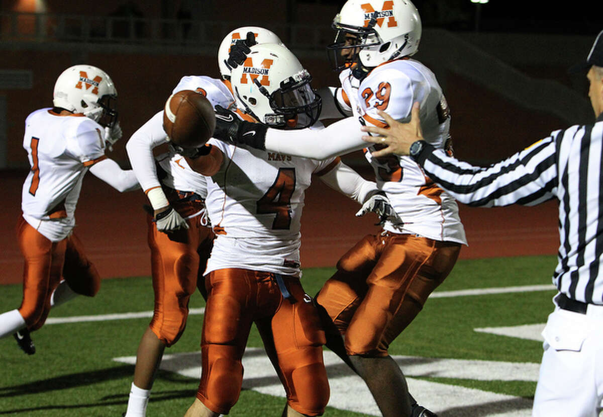 MacArthur 49, Madison 24