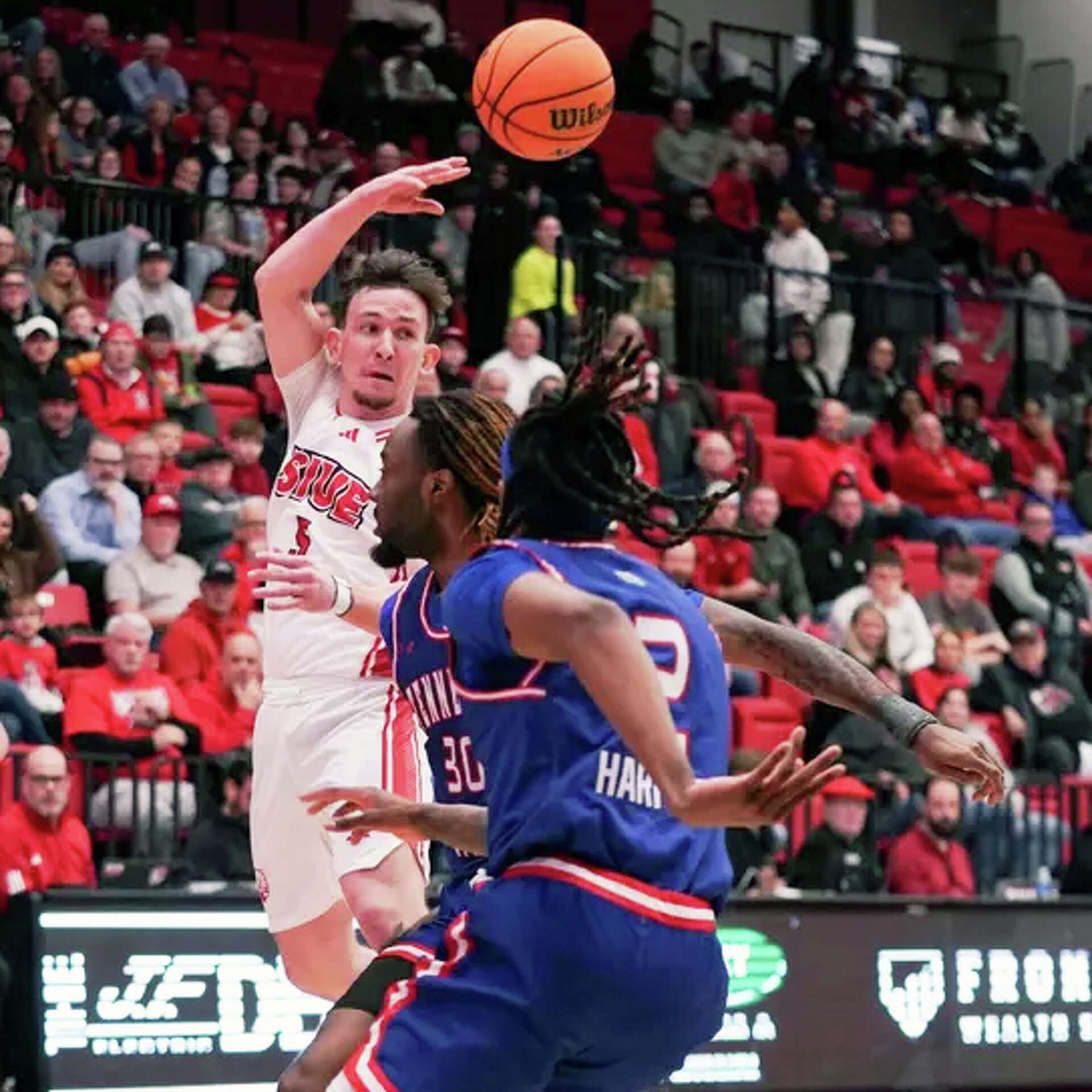SIUE men's basketball takes on Tennessee State in home game