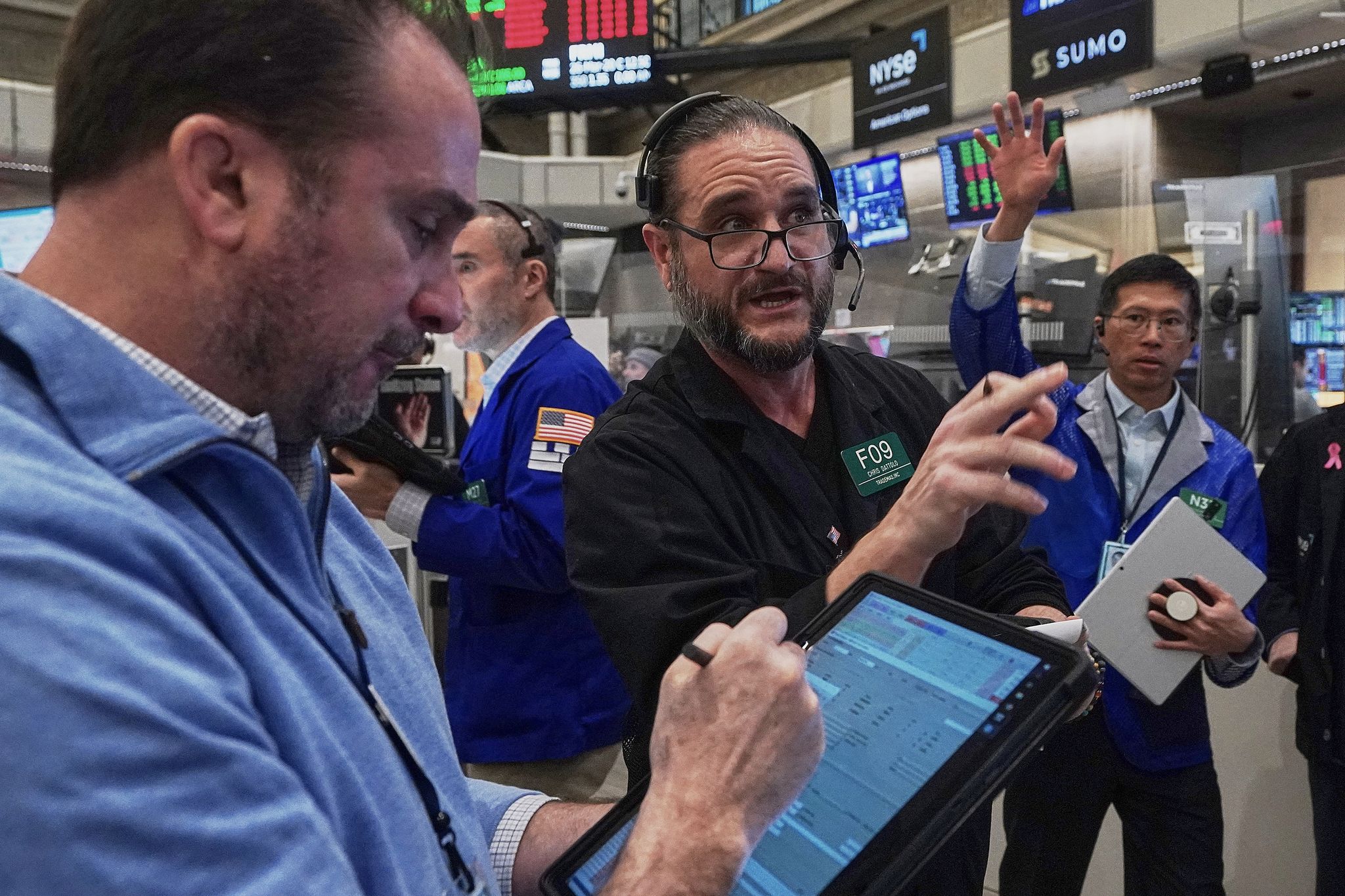 Wall Street drifts as Intel tumbles and gold's price rises to another ...