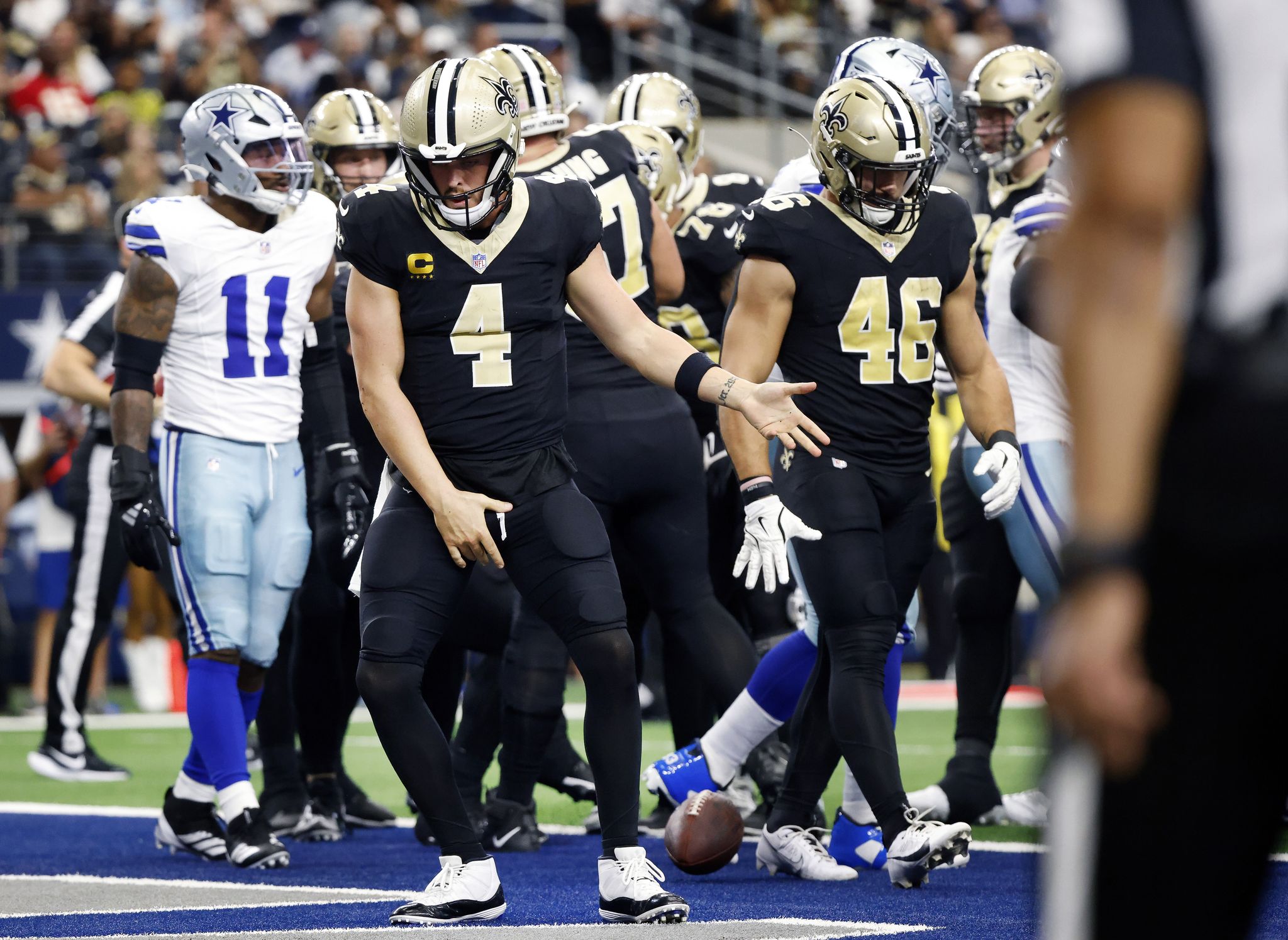 Derek Carr fined for Michael Jackson celebration vs. Cowboys