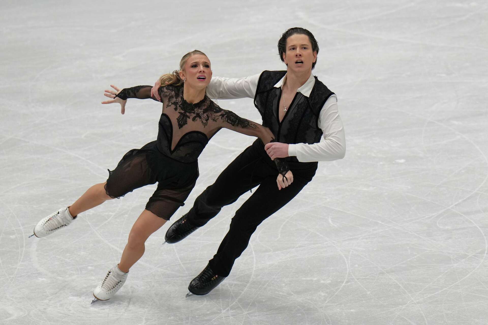 Olympic skaters Zingas and Kolesnik lead US ice dance sweep at Four ...
