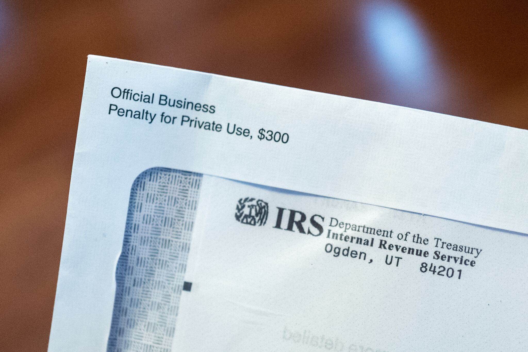 IRS now accepting 2025 tax returns. Here's how to track your refund