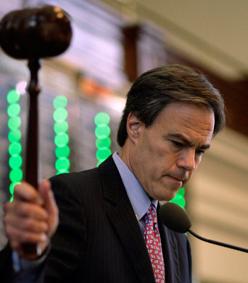 Straus says rival for post is dividing Republicans