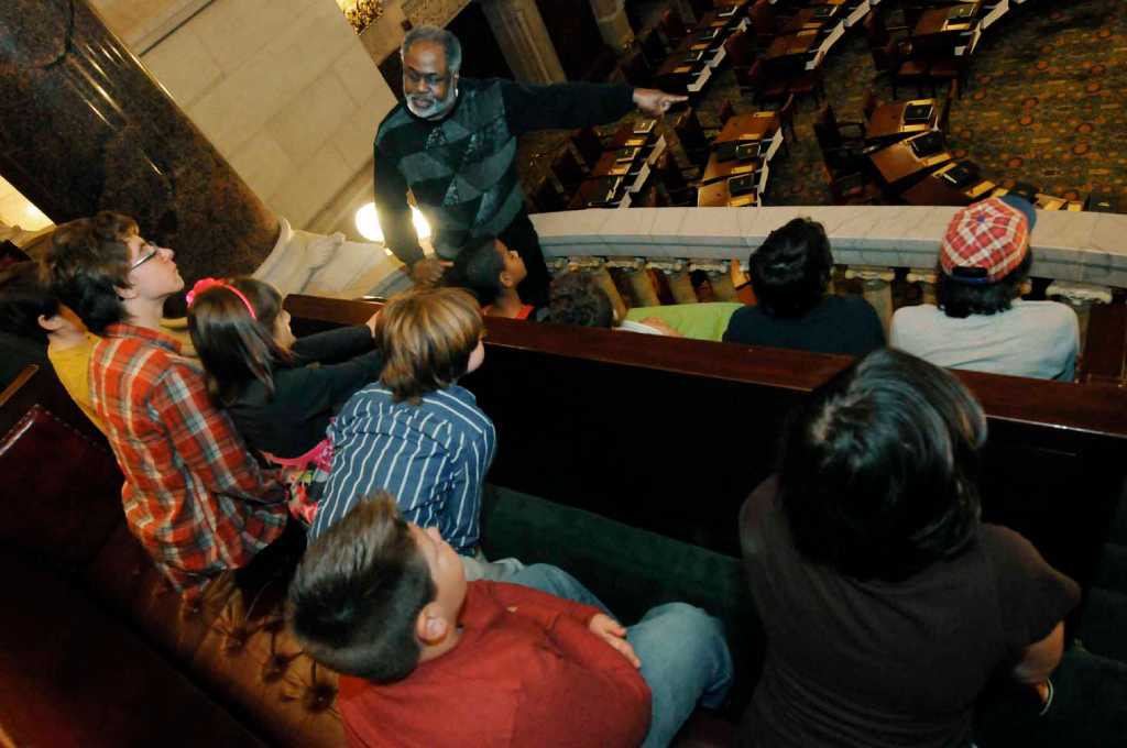 Capitol tour guides up for cuts