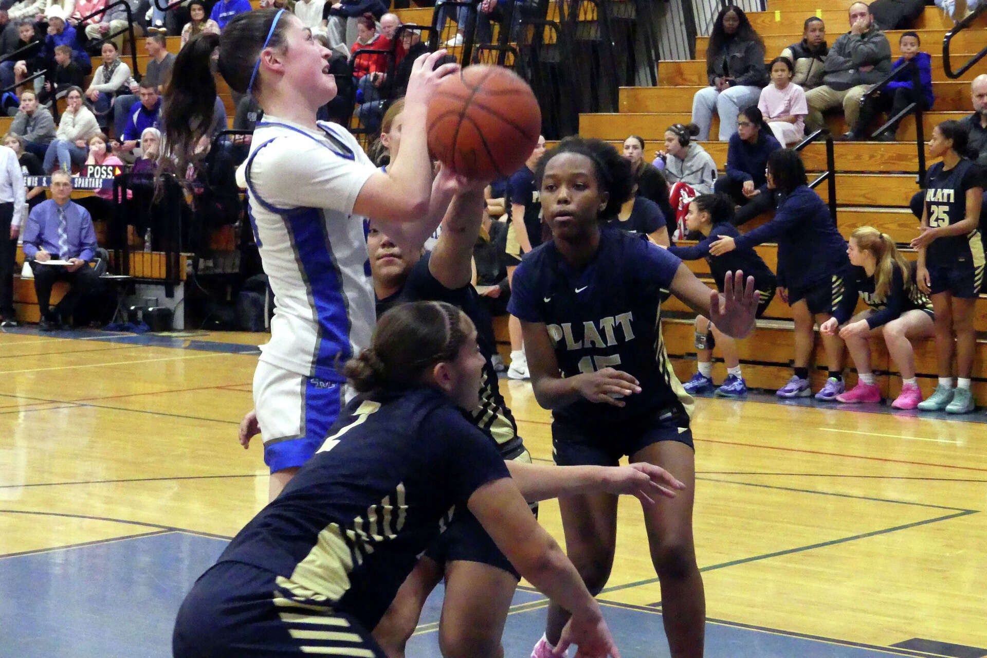 Inspired by Caitlin Clark, CT point guard makes 11 3-pointers in game