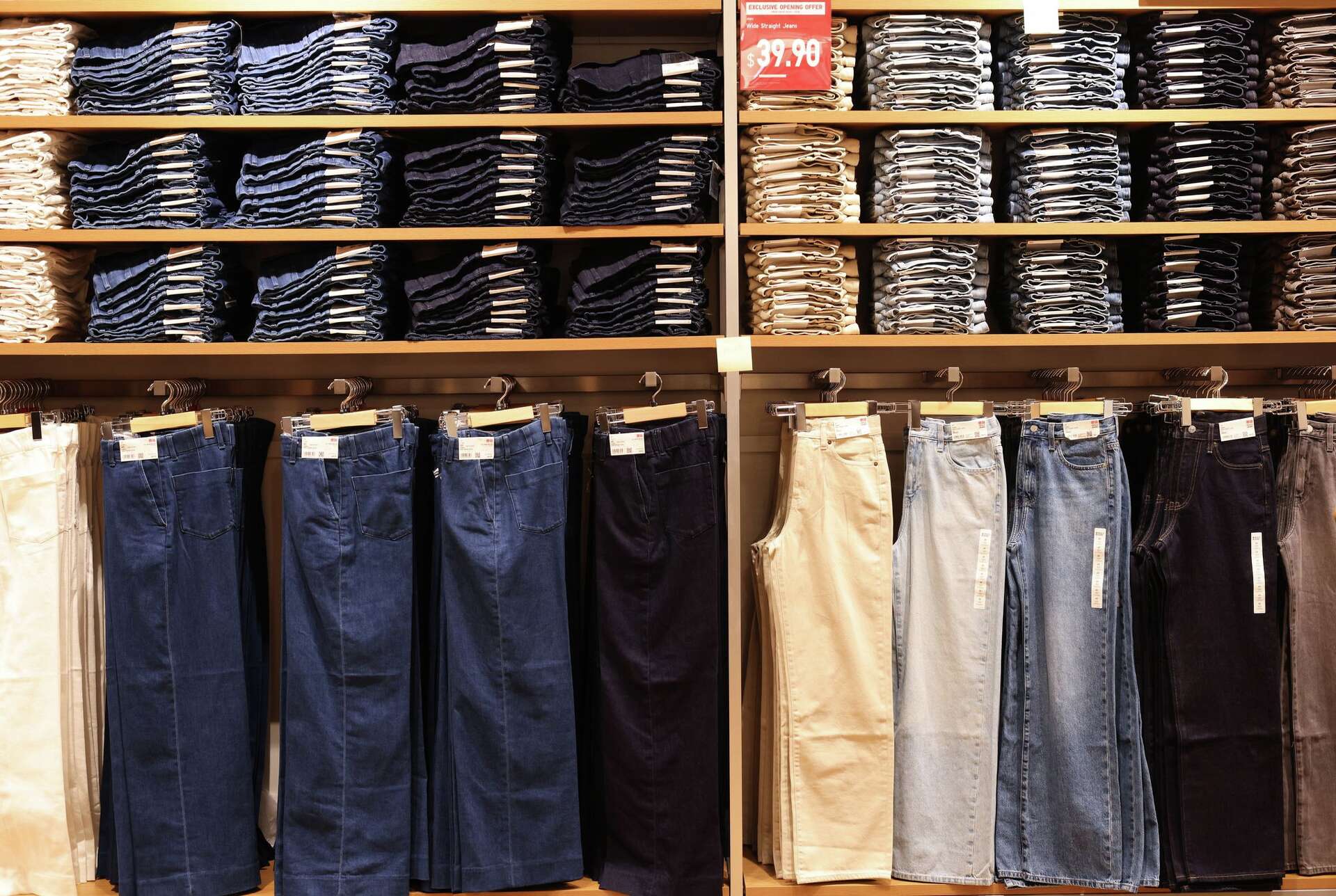 Japan's Uniqlo launching in Dallas with modern, sleek layout