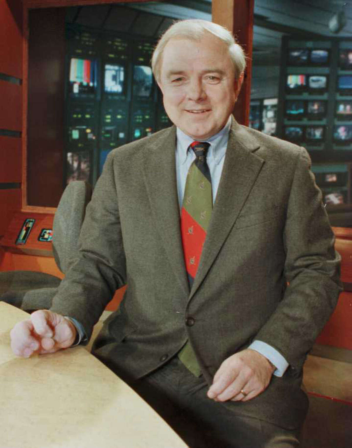 Battling chronic pain, retired anchor Ed Dague toughs out a memoir