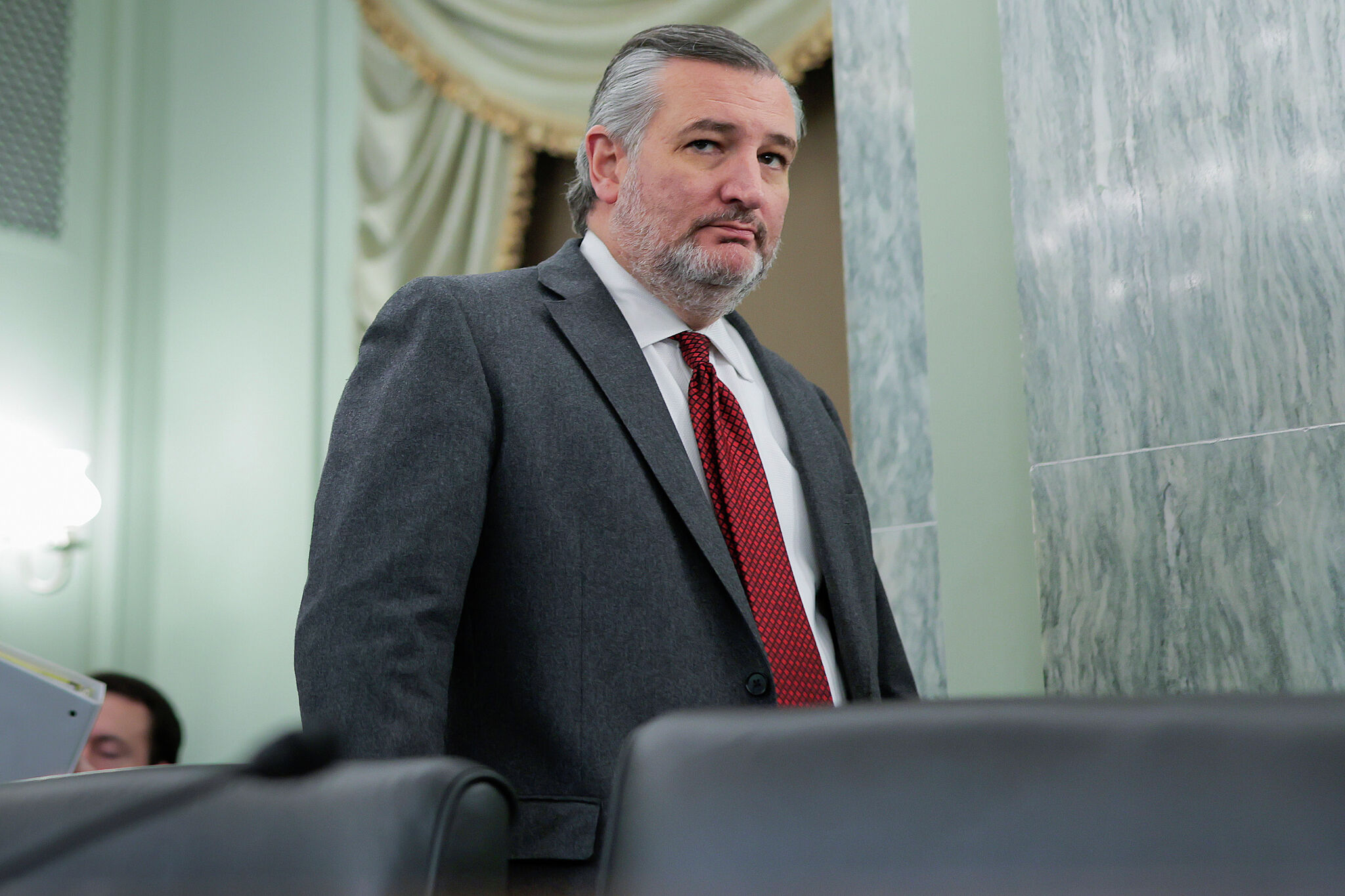 Ted Cruz back in Texas, trolling social media ahead of winter storm