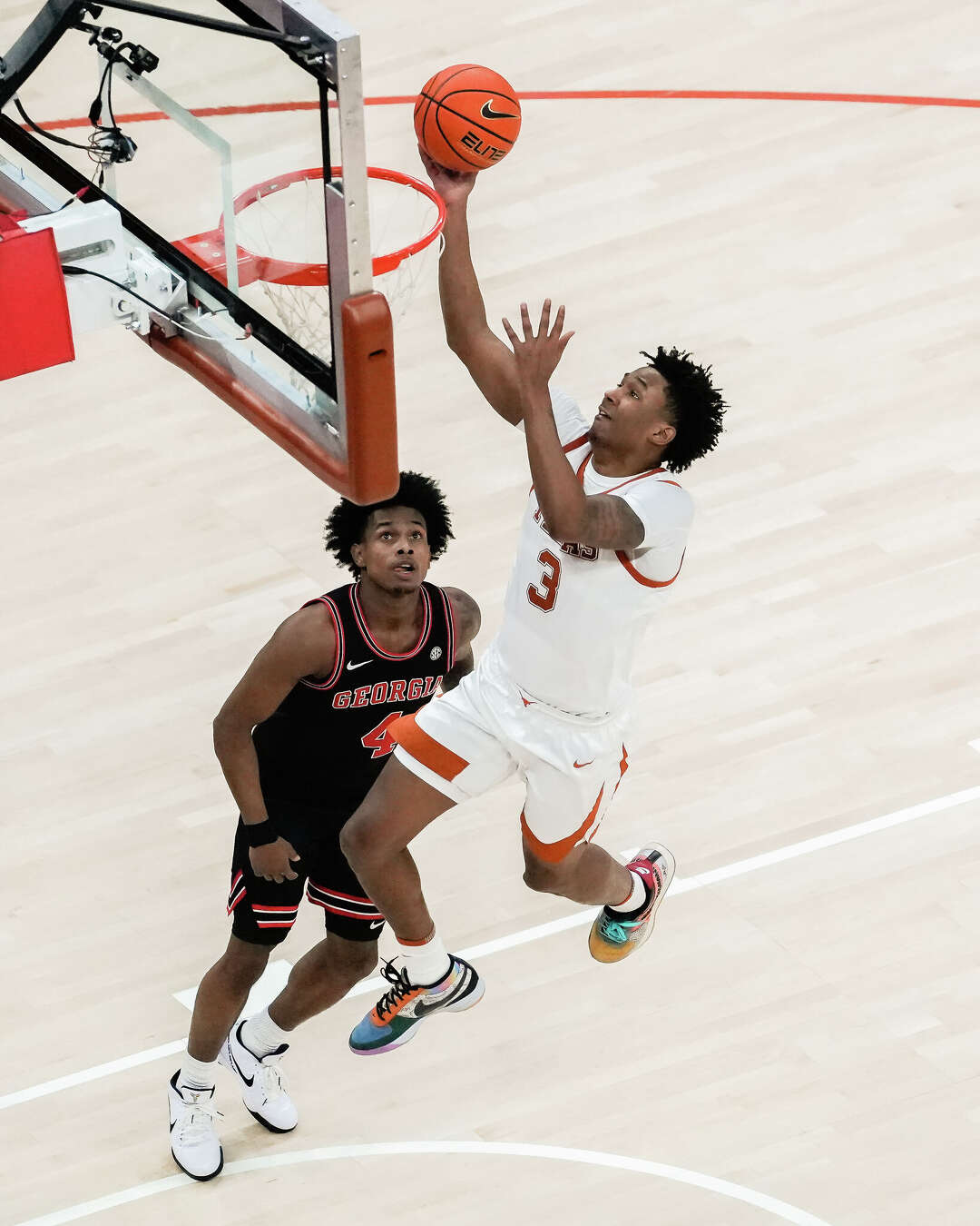 Texas basketball vs Georgia game score: Horns upset Bulldogs