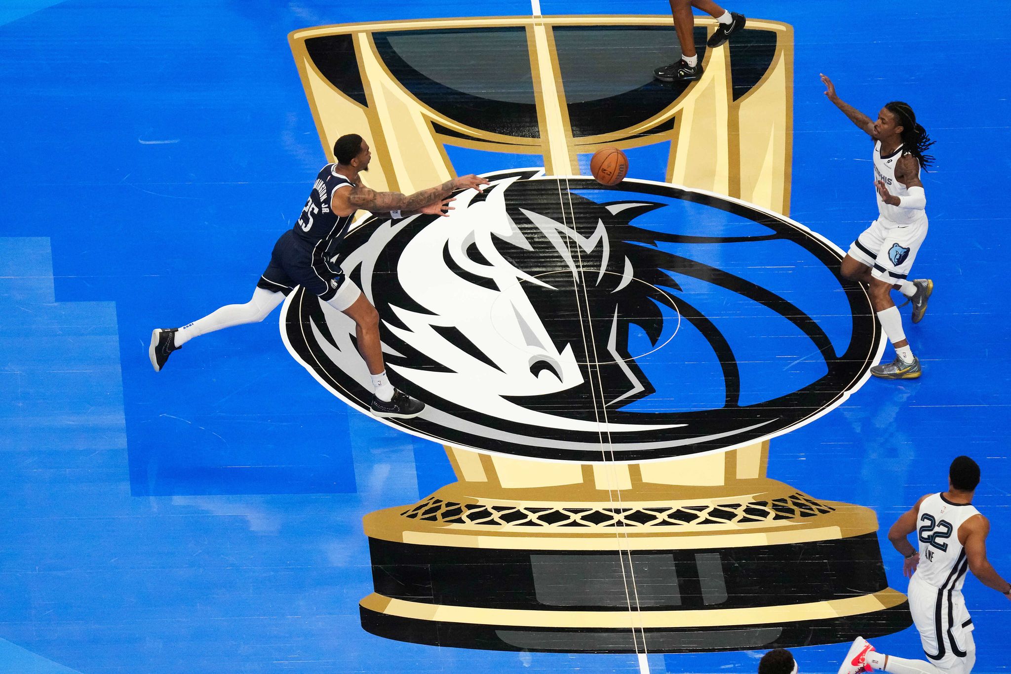 Los Dallas Mavericks reducen a 2 sitios la ubicación de su próxima arena