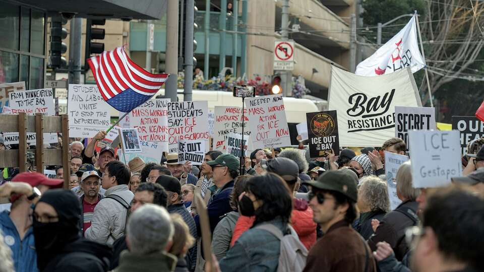 Second fatal ICE shooting fuels Bay Area protests, political condemnat