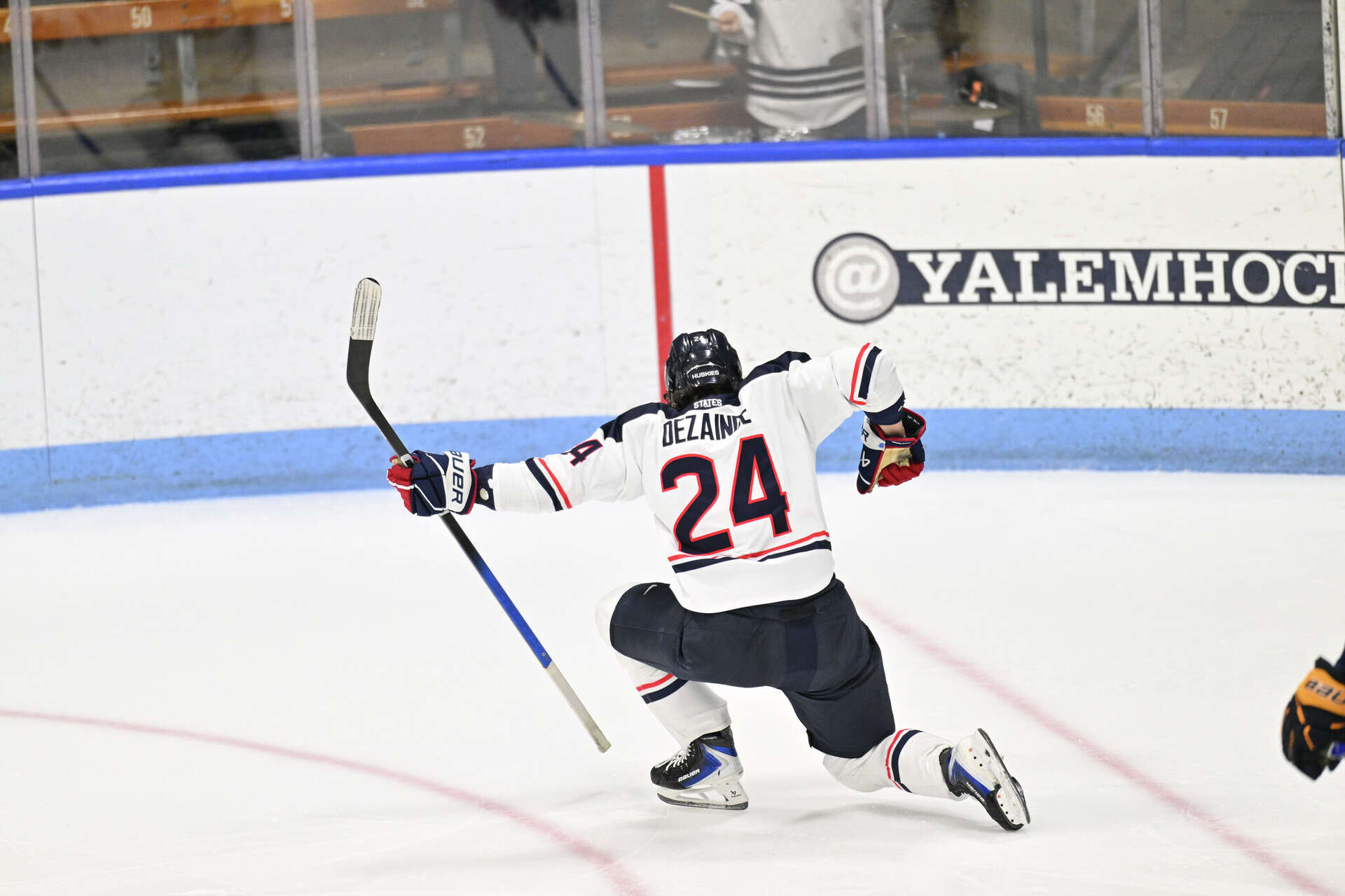 UConn wins second straight Connecticut Ice championship
