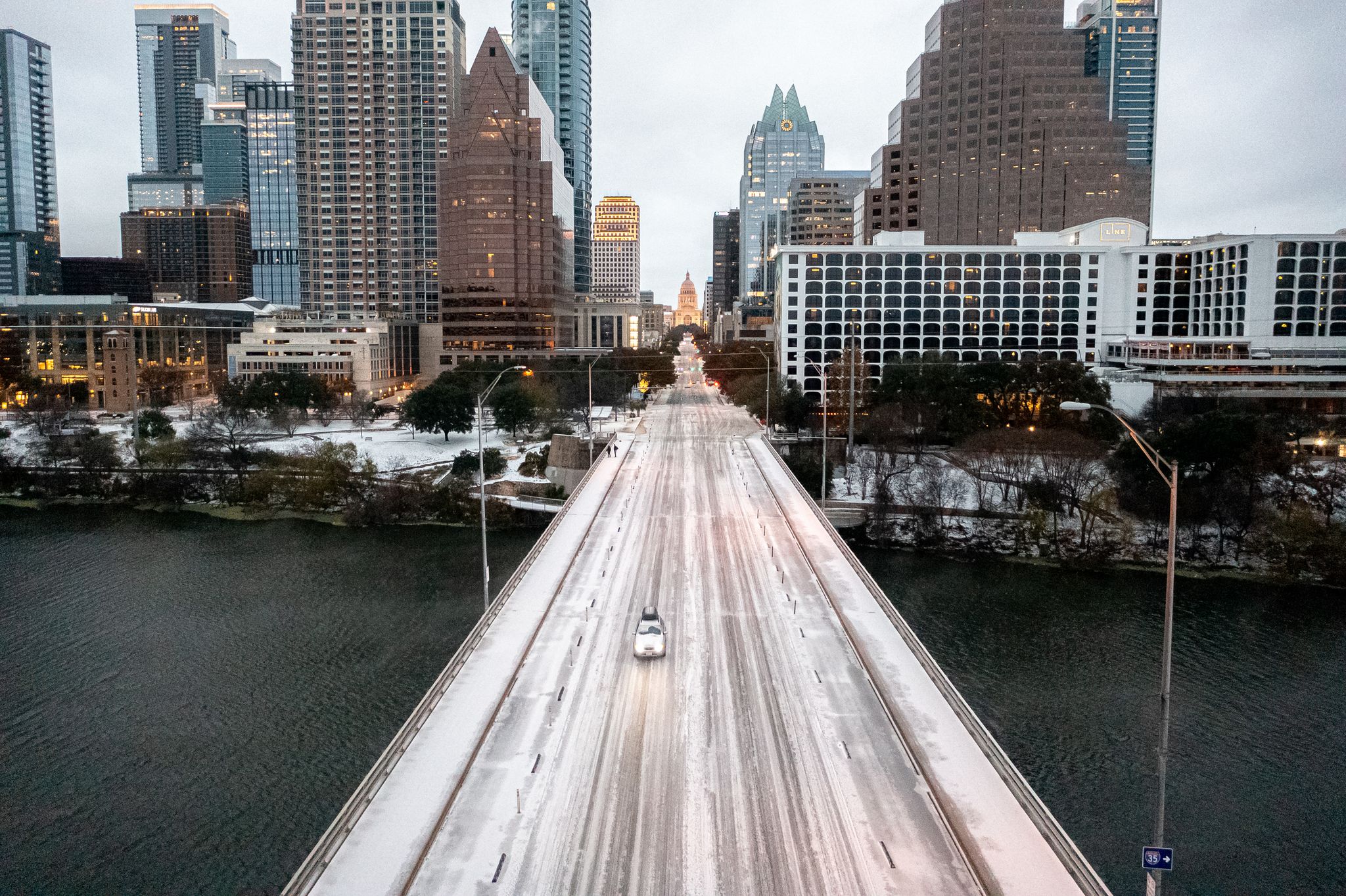 Austin ice storm kills 1; city expands shelters, closures