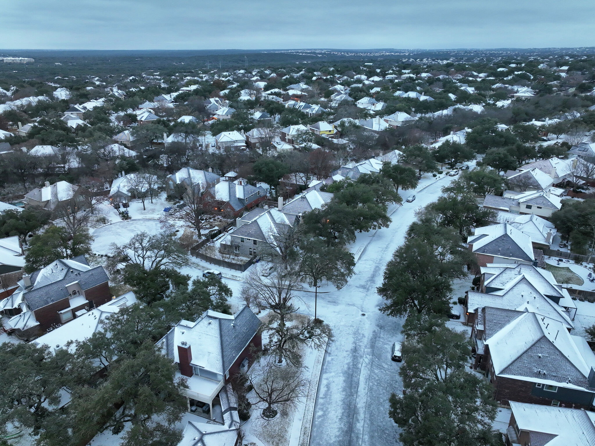 Austin-area schools cancel class Monday as icy weather persists