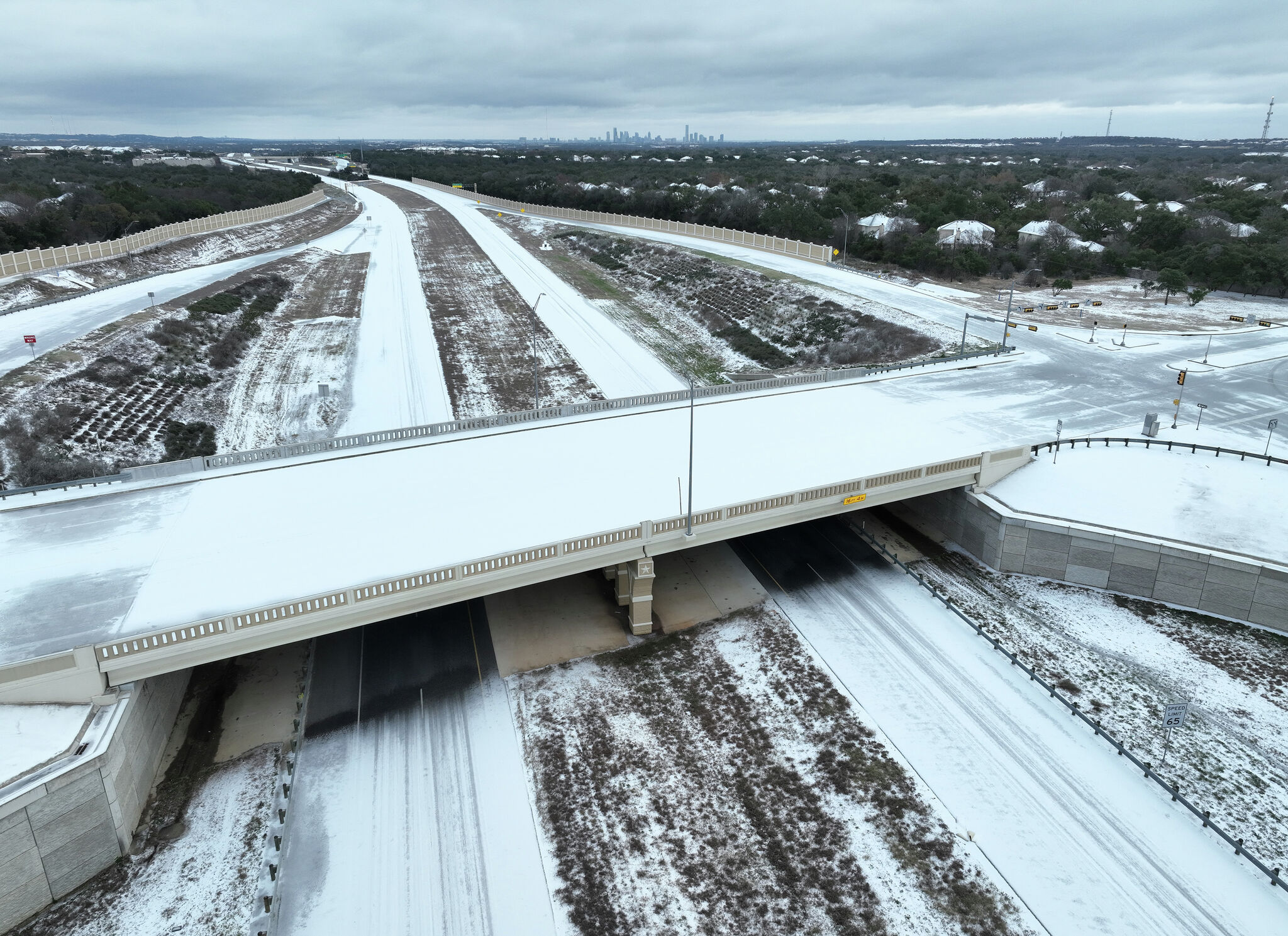 Live updates: Dangerous cold and icy conditions continue across Austin