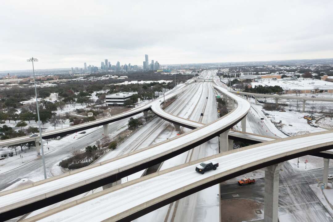 Austin winter storm photos and videos show ice, sleet and empty roads