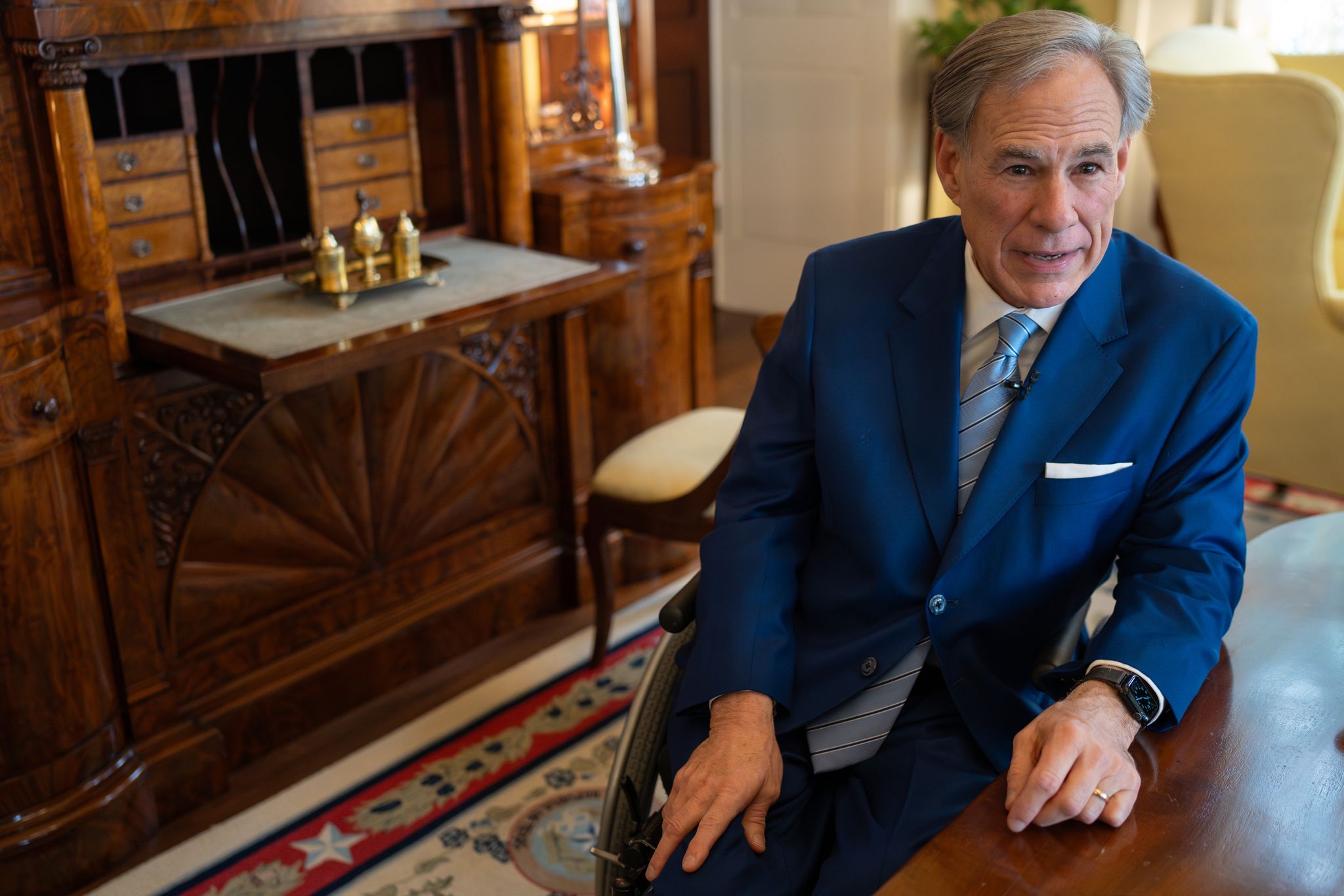 Greg Abbott favors school choice in Texas without blanket rise in ...