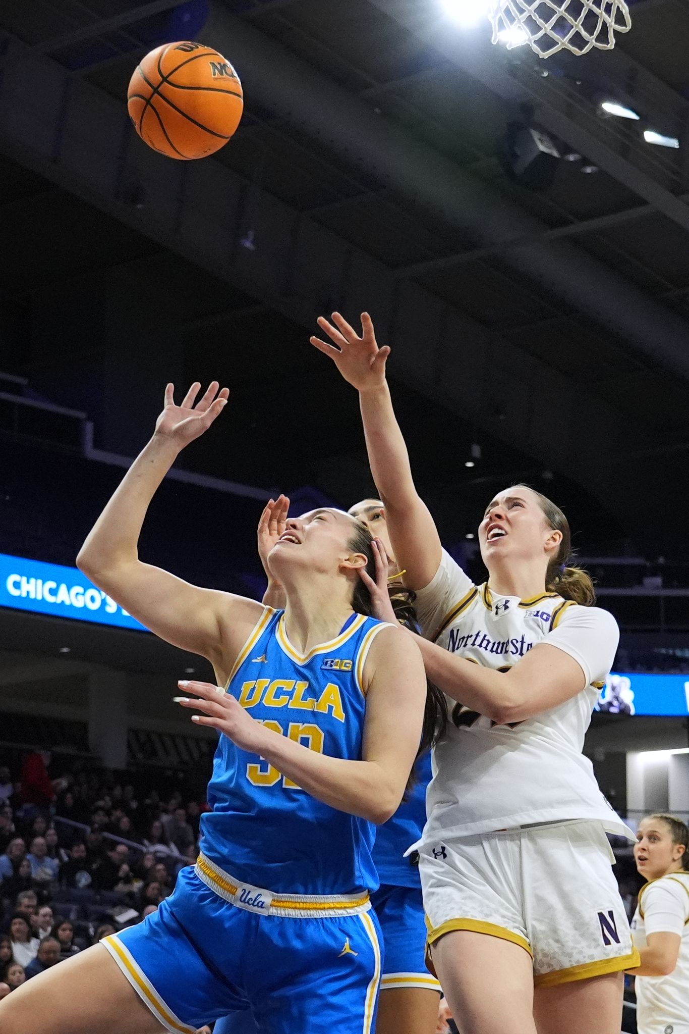No. 3 UCLA dominates Northwestern 80-46 for 13th straight win