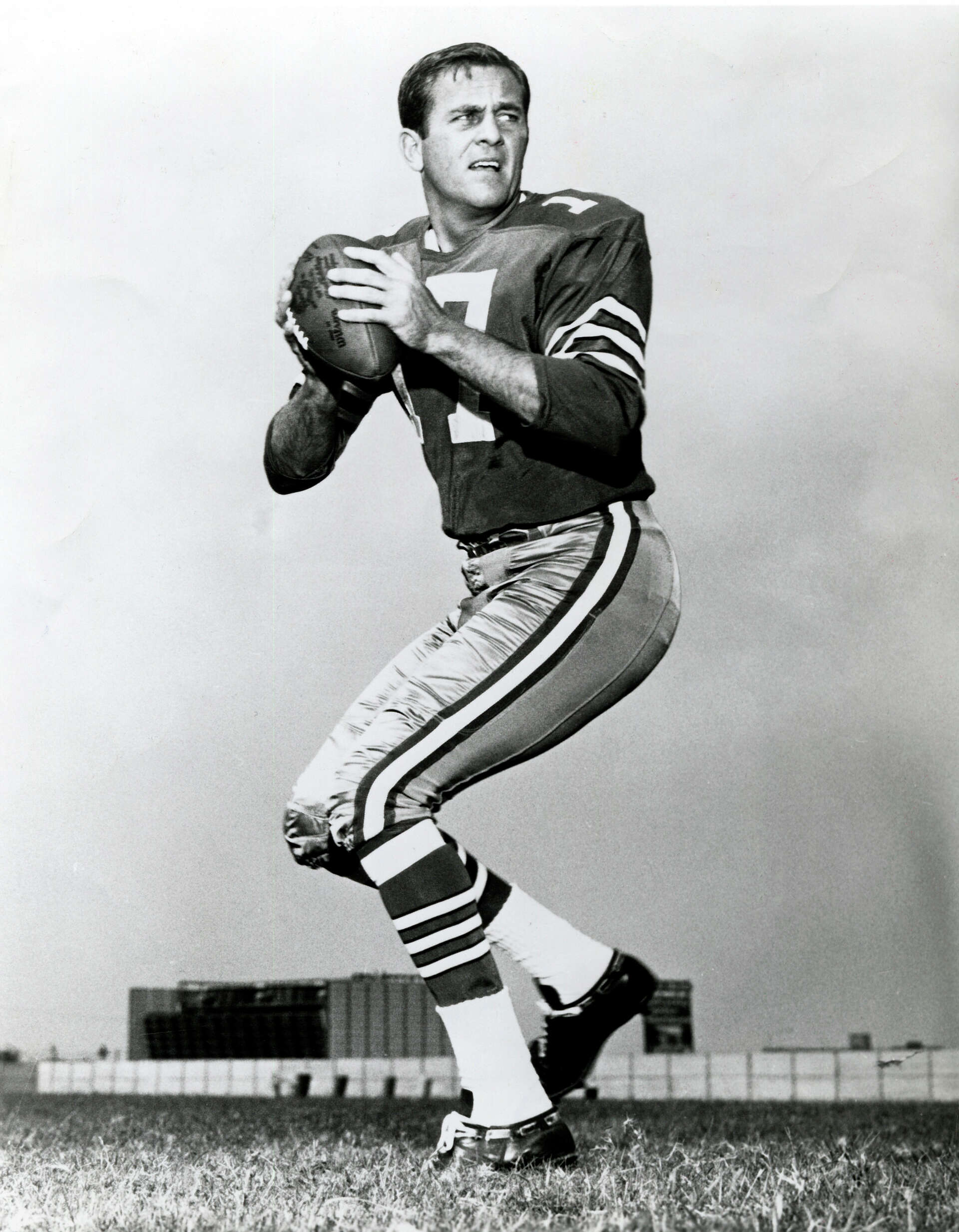 Ex-Cowboys QB, 'Monday Night' announcer Dandy Don dies at 72