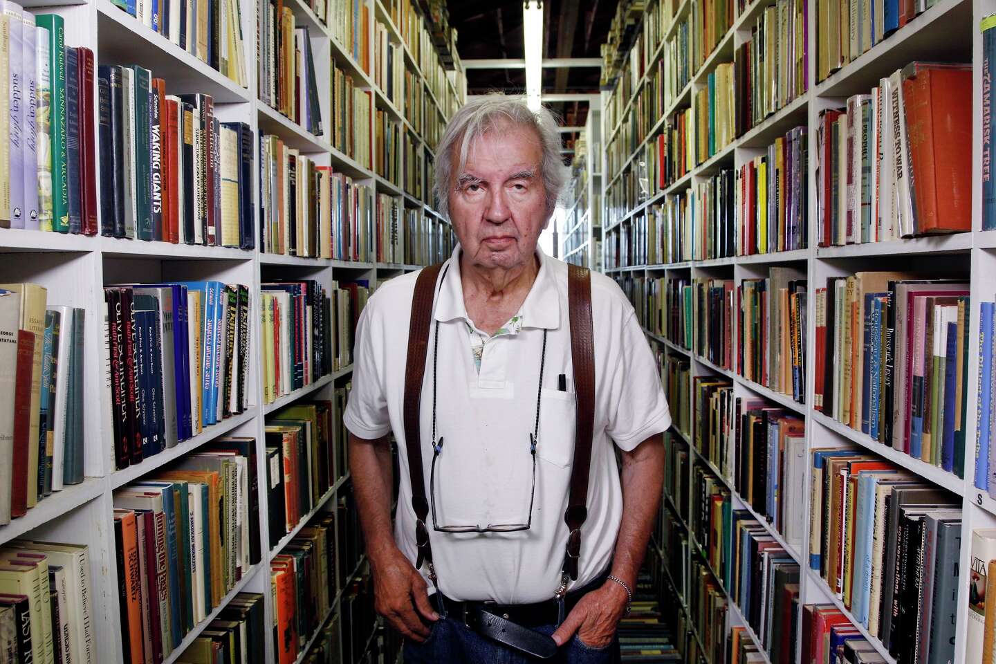 Biography of Larry McMurtry reveals much about writer's life