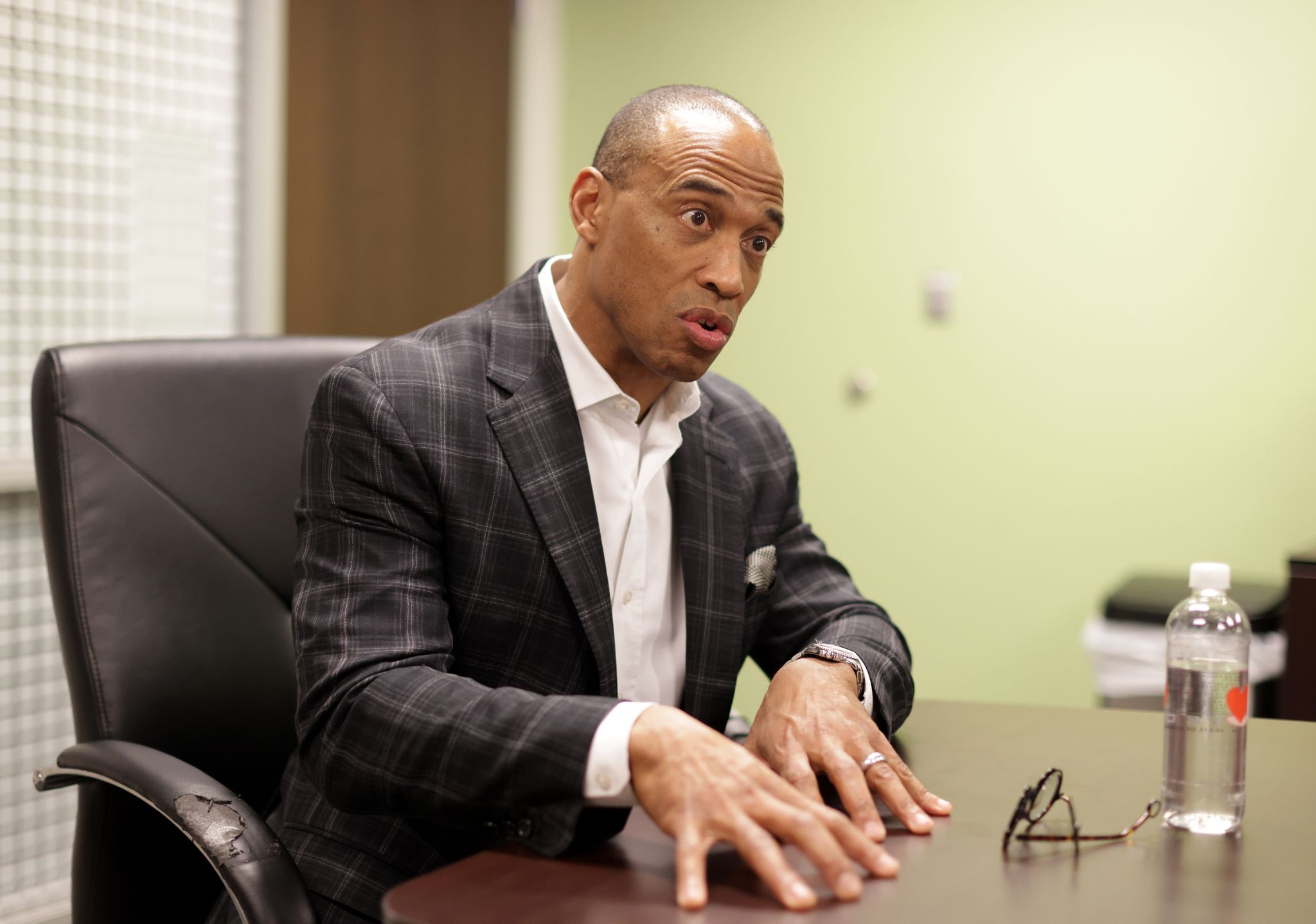 HUD head Scott Turner visits Dallas for talks on tackling homelessness