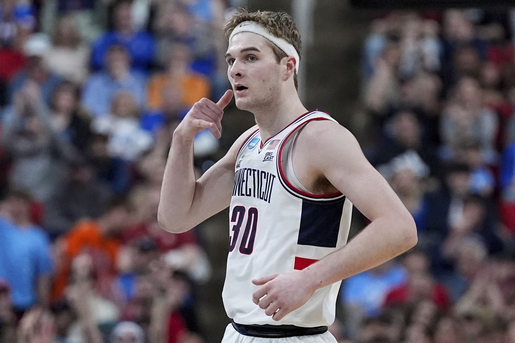 Richardson's Liam McNeeley selected No. 29 in 2025 NBA draft