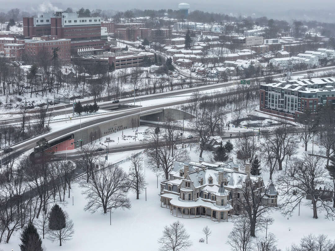 CT digs out from winter storm's heavy snow, extreme cold to last days