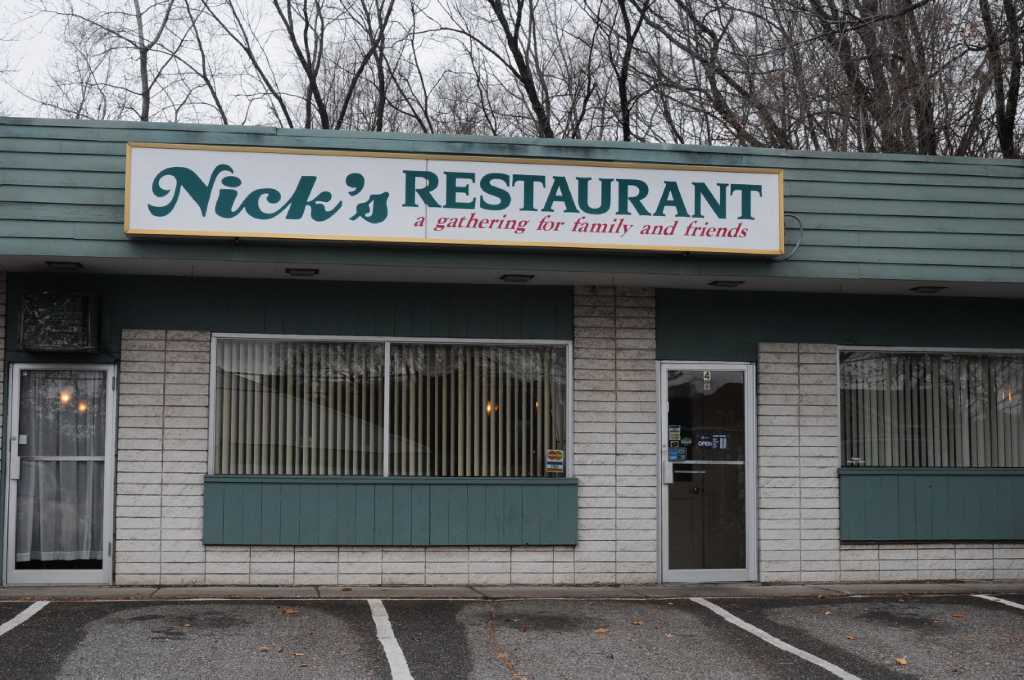 Nick's Restaurant: Basic Italian fare in a friendly atmosphere