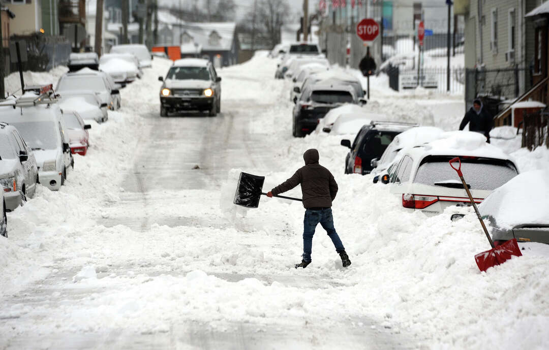Where Sunday's snowstorm ranks among Connecticut's snowiest days ever