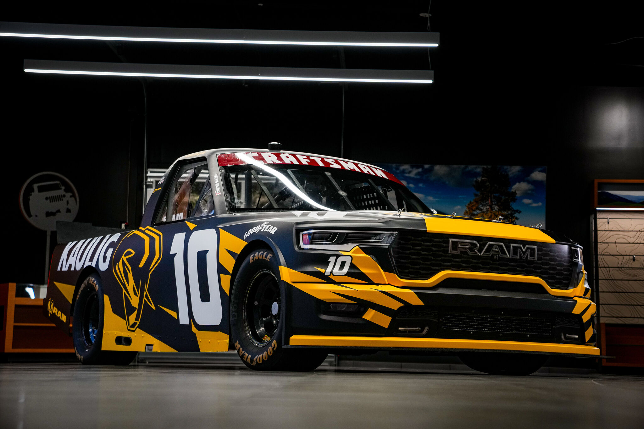 New Nascar reality show 'Race for the Seat' stars CT native