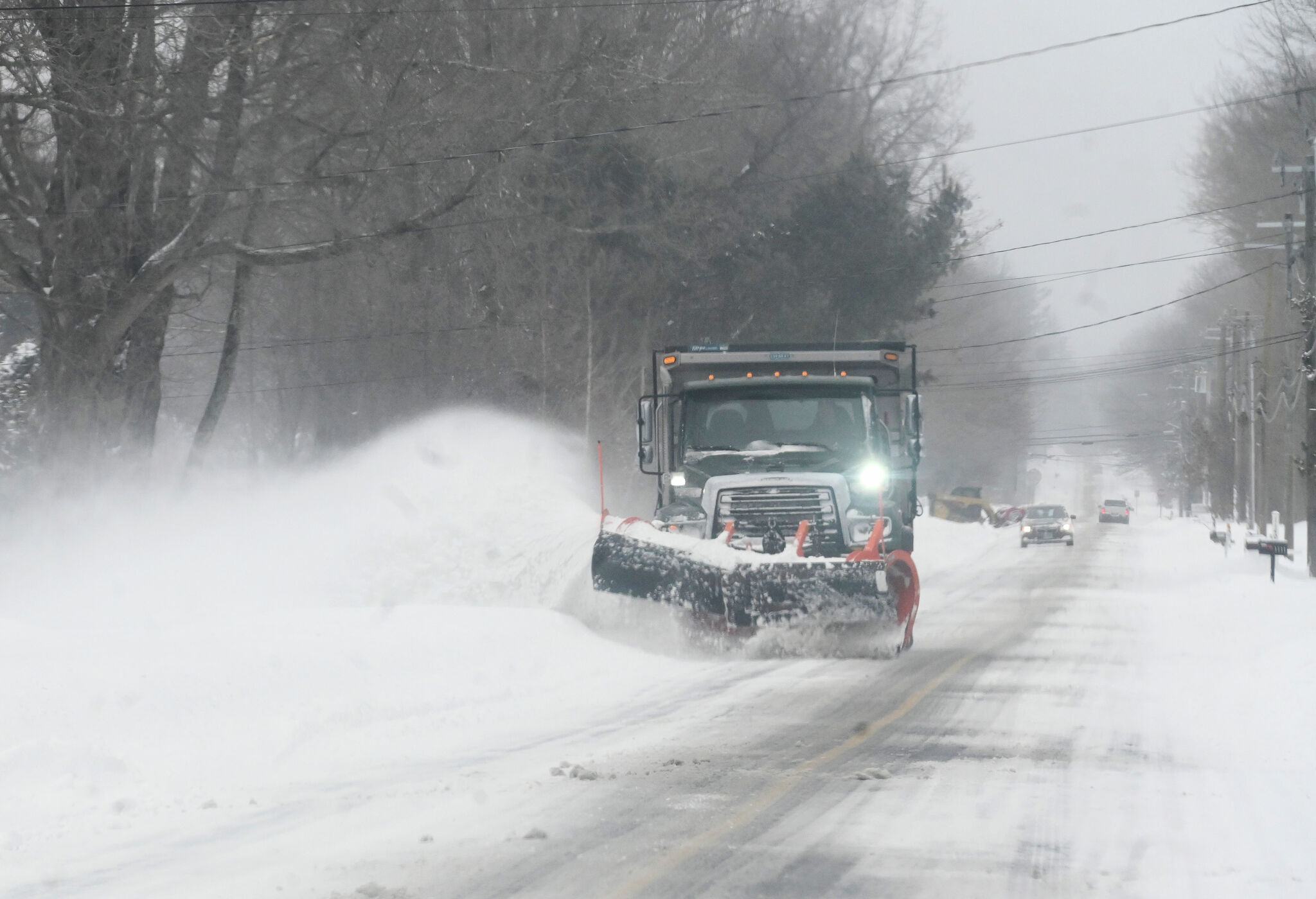 Clipper winter storm hits Connecticut Friday ahead of deep freeze