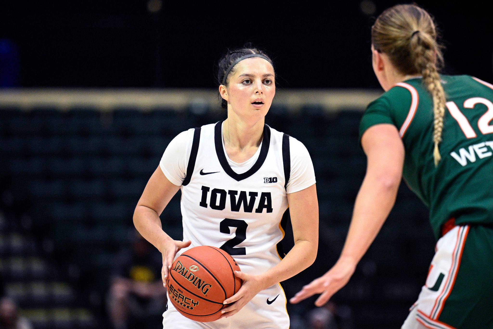 Iowa's Taylor McCabe suffers ACL tear shortly before sister Peyton is ...