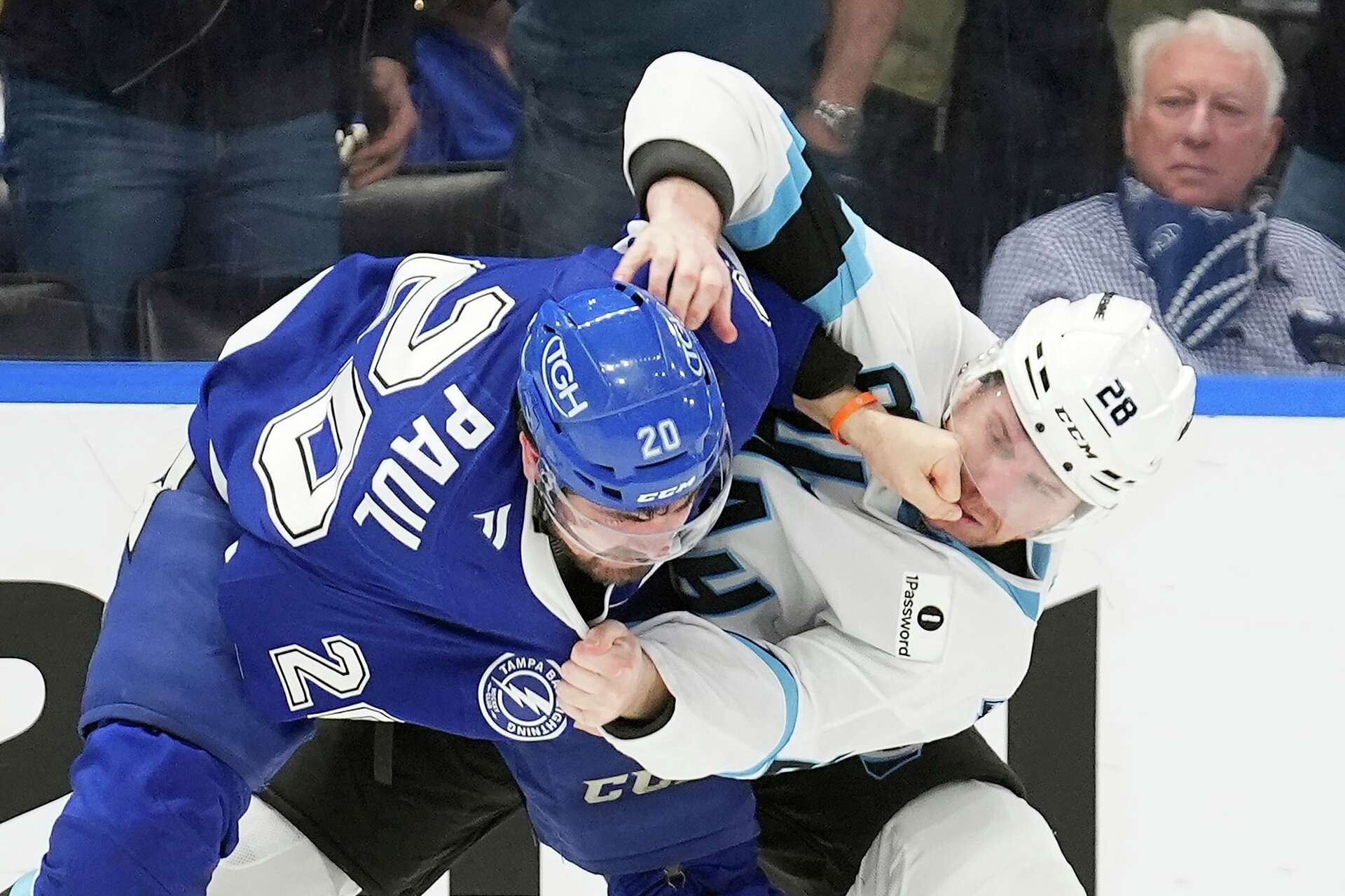 Andrei Vasilevskiy makes 28 saves in 2nd shutout of season as Lightning ...