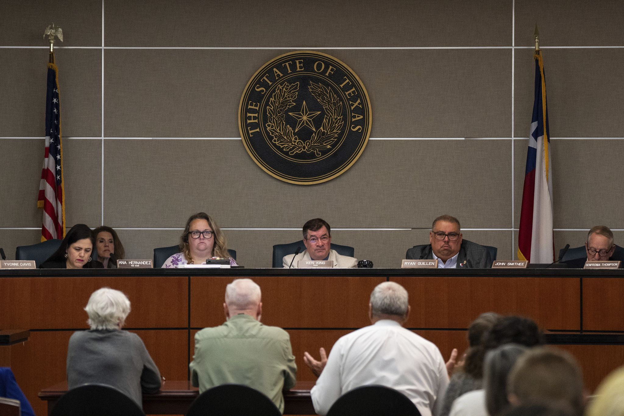 Texas bathroom bill hearing leads to threats, man getting kicked out