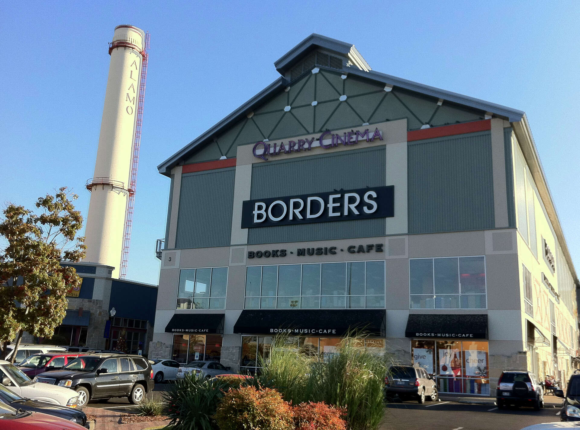 An upbeat snippet for Borders store