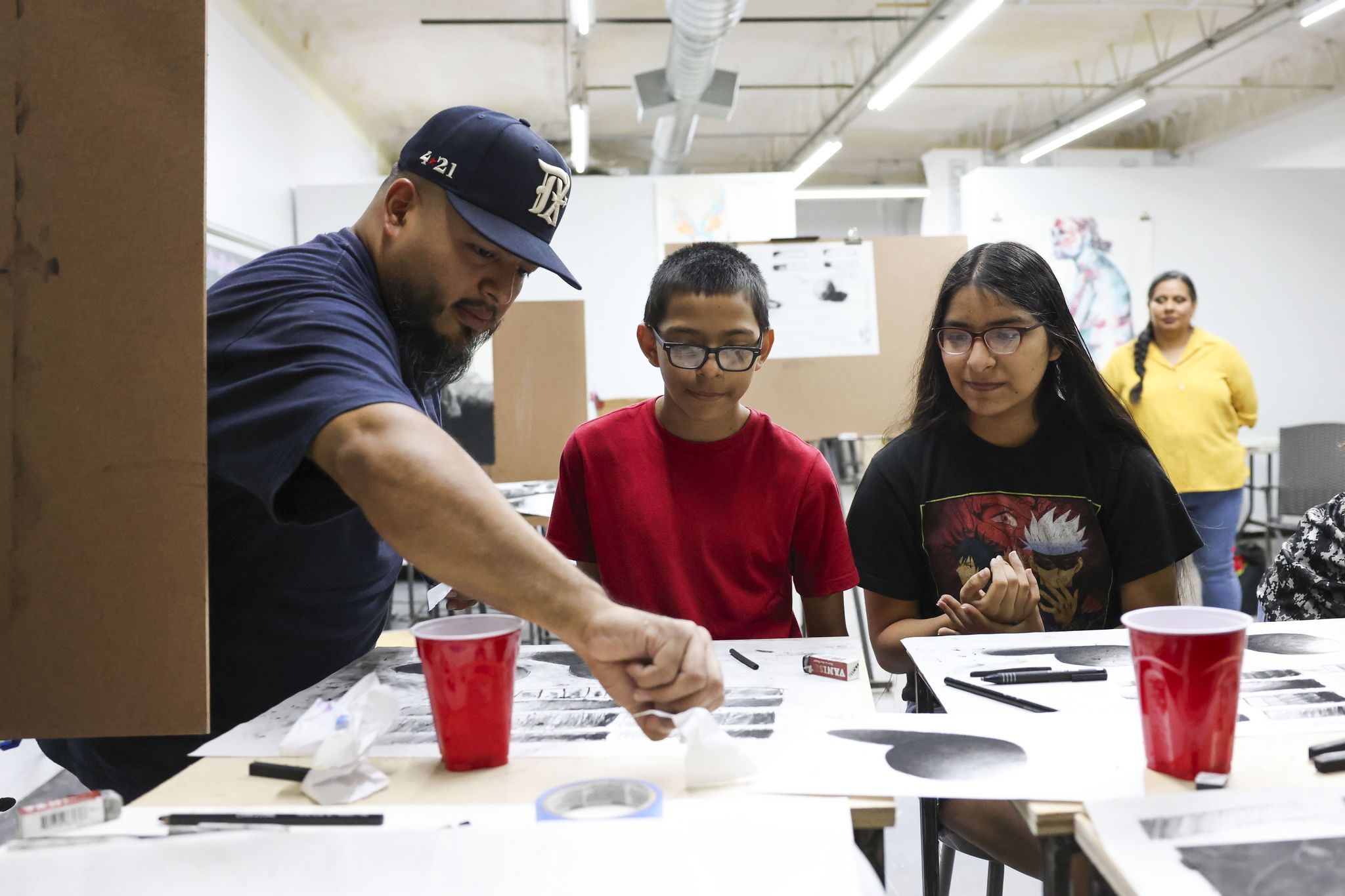 Mi Barrio 214 and Gallery 86 put art and community first