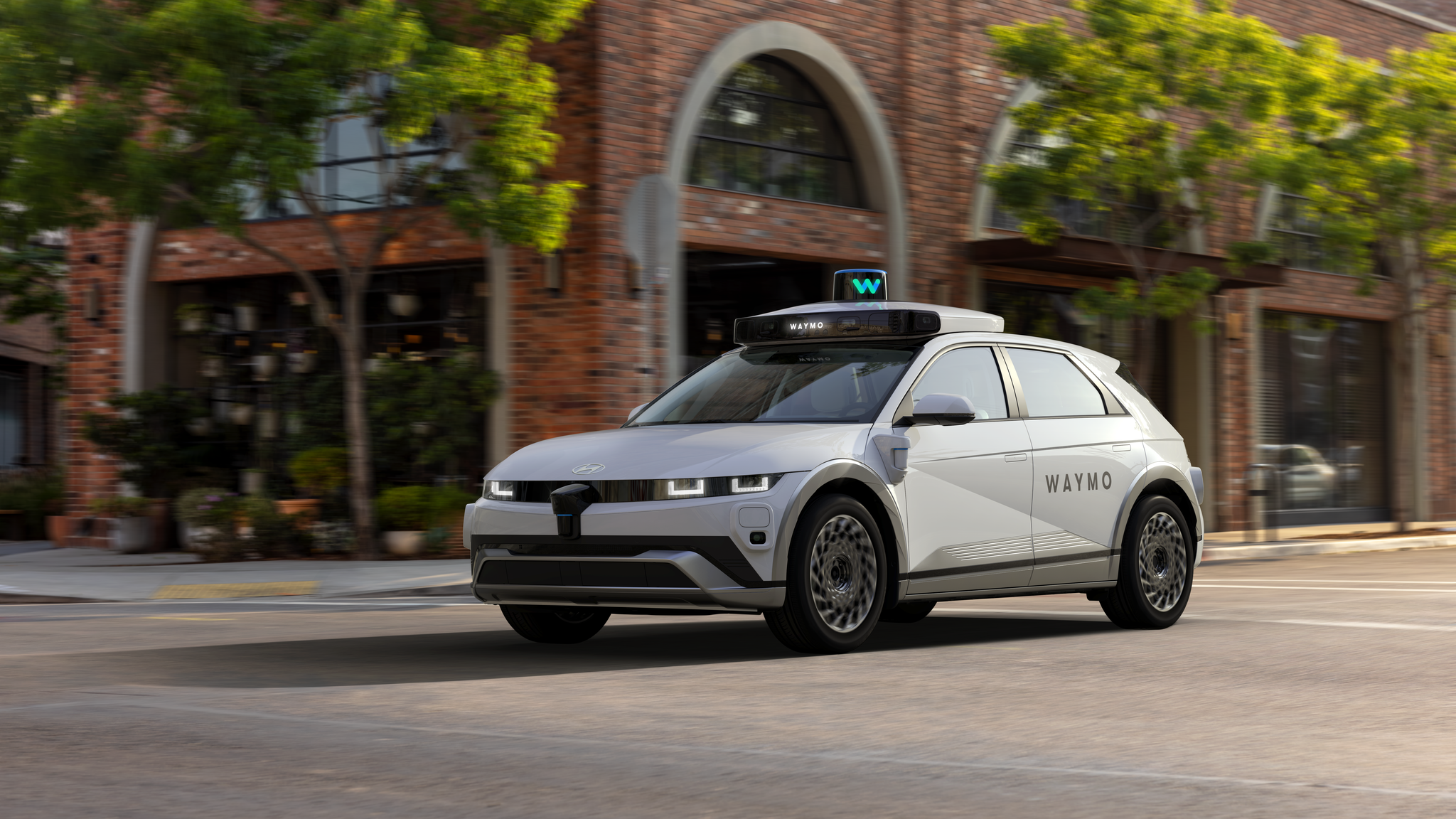 Waymo robotaxis to launch in Dallas next year