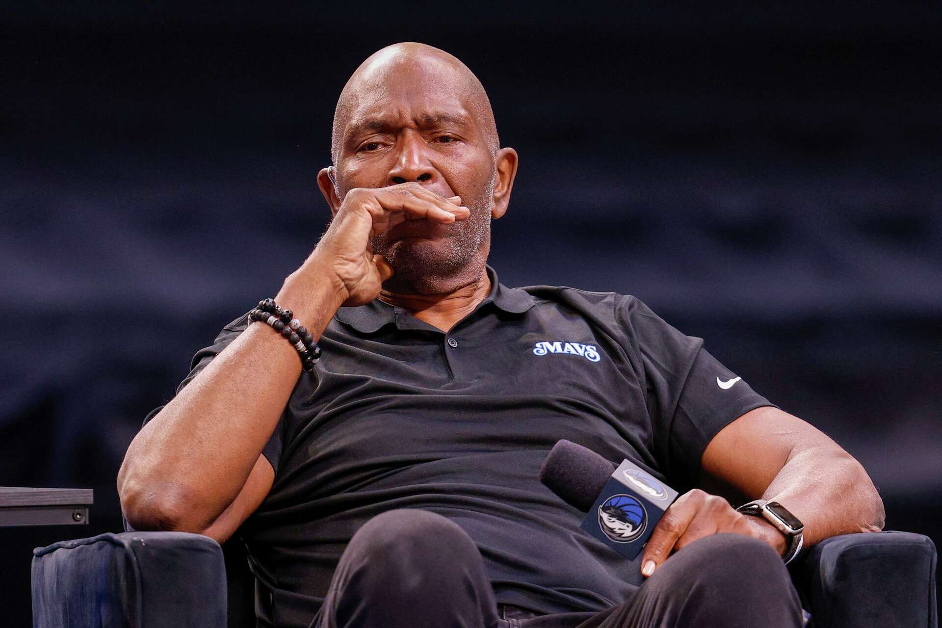 Dallas Mavericks to retire Mark Aguirre's No. 24 jersey