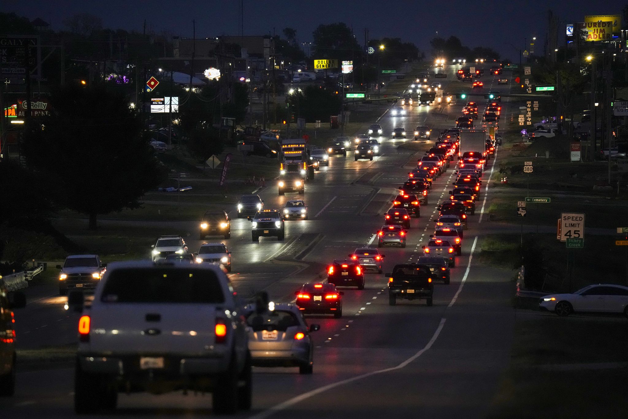 Crash shuts down Dallas North Tollway lanes at Parker Road in Plano