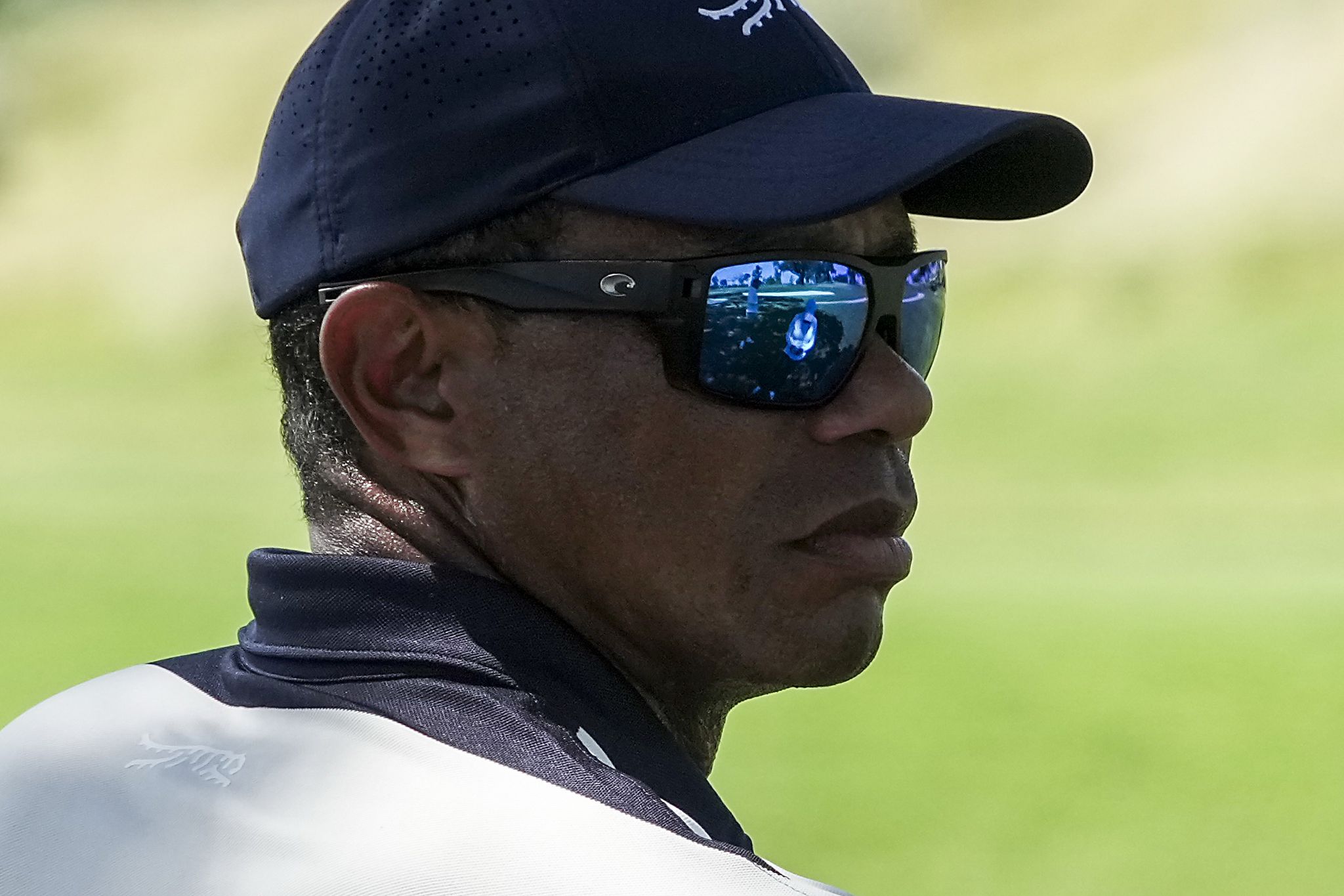 Tiger Woods announces seventh back surgery for collapsed disk