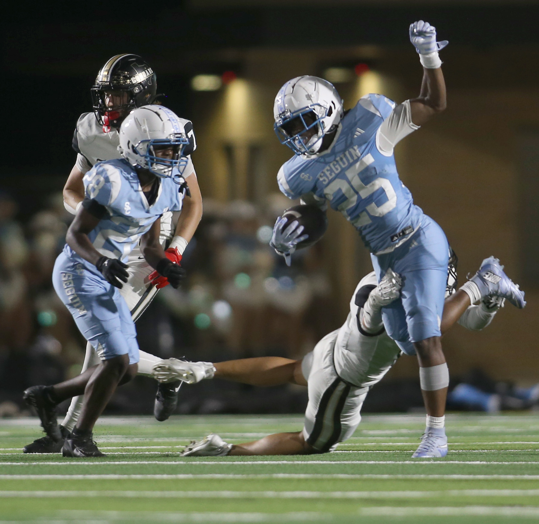 Arlington Seguin overwhelms The Colony in inaugural game at Arlington ...