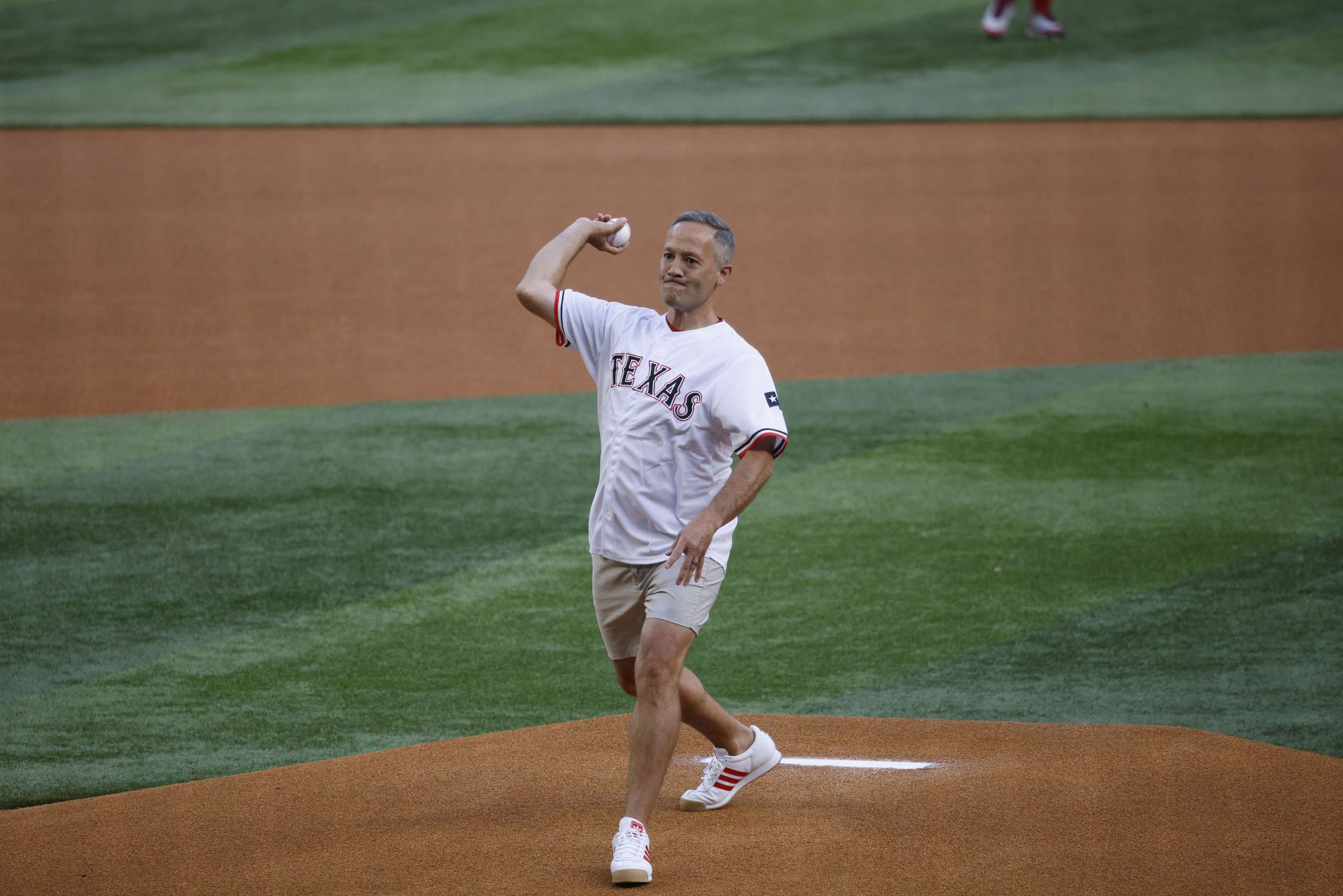 Texas Tech's Grant McCasland throws first pitch at Rangers-Cardinals