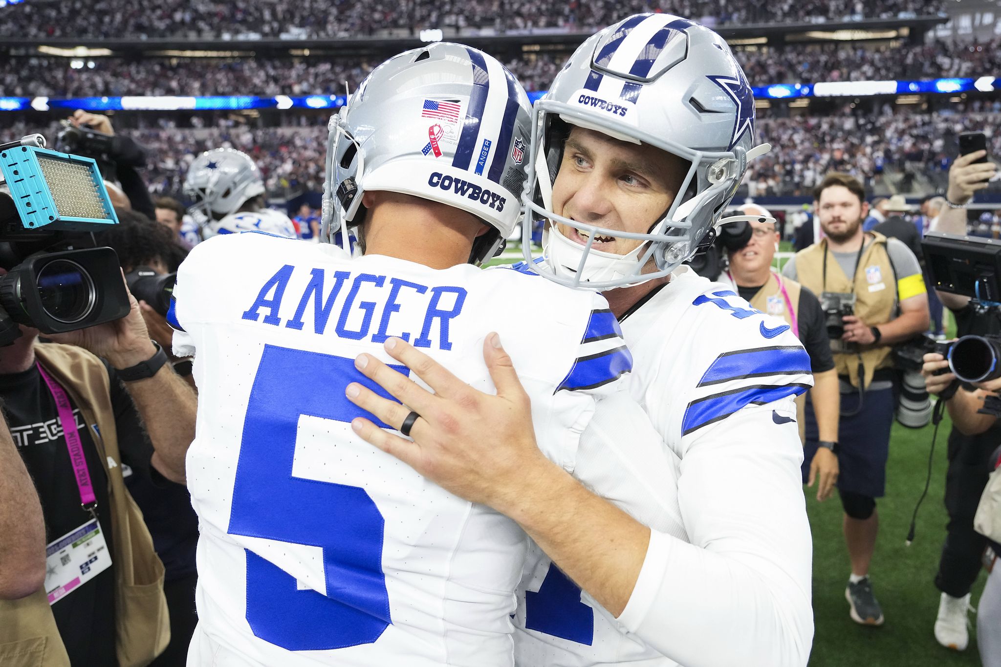 Calm, cool Brandon Aubrey steers Cowboys through turbulent win