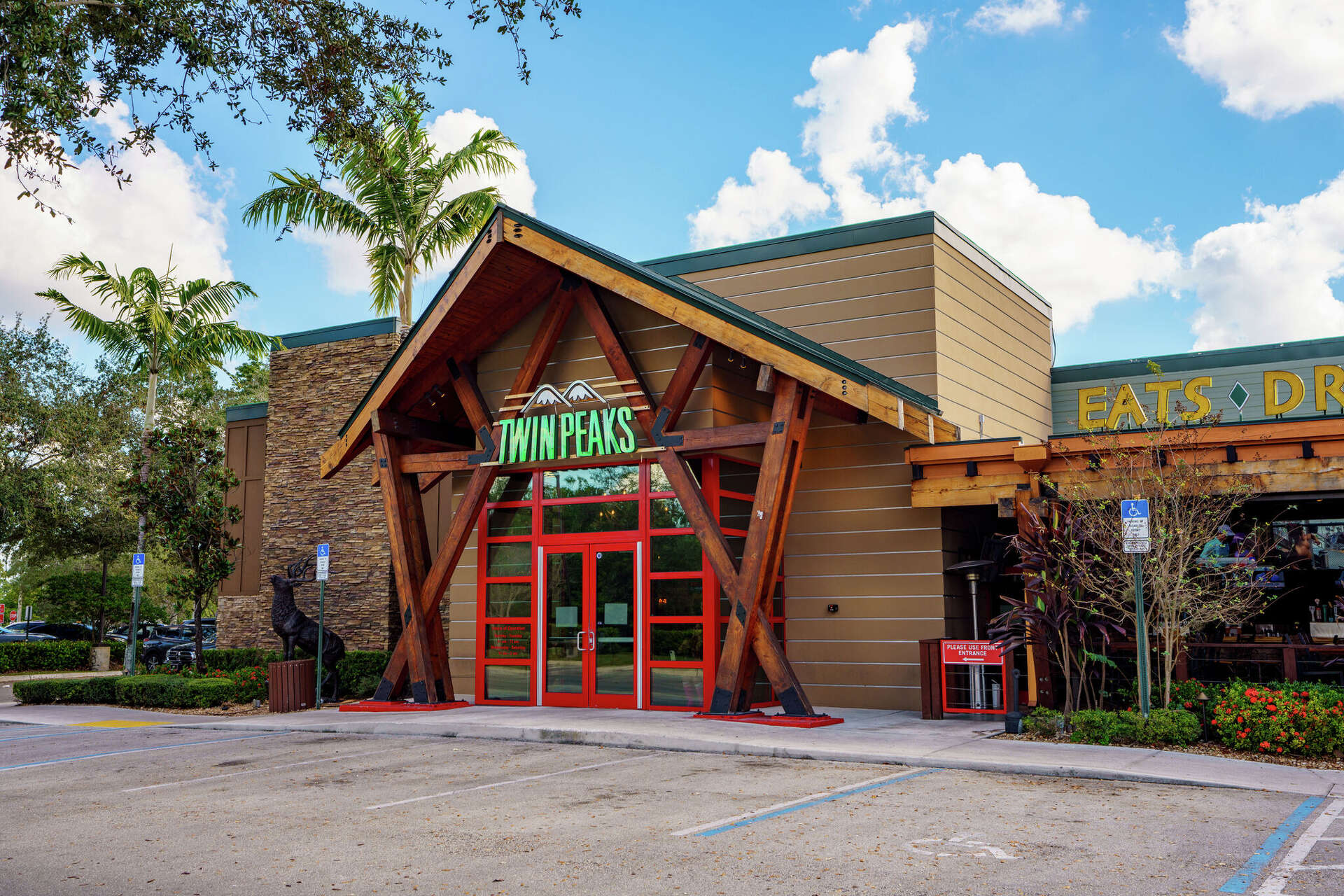 Twin Peaks parent company files for bankruptcy