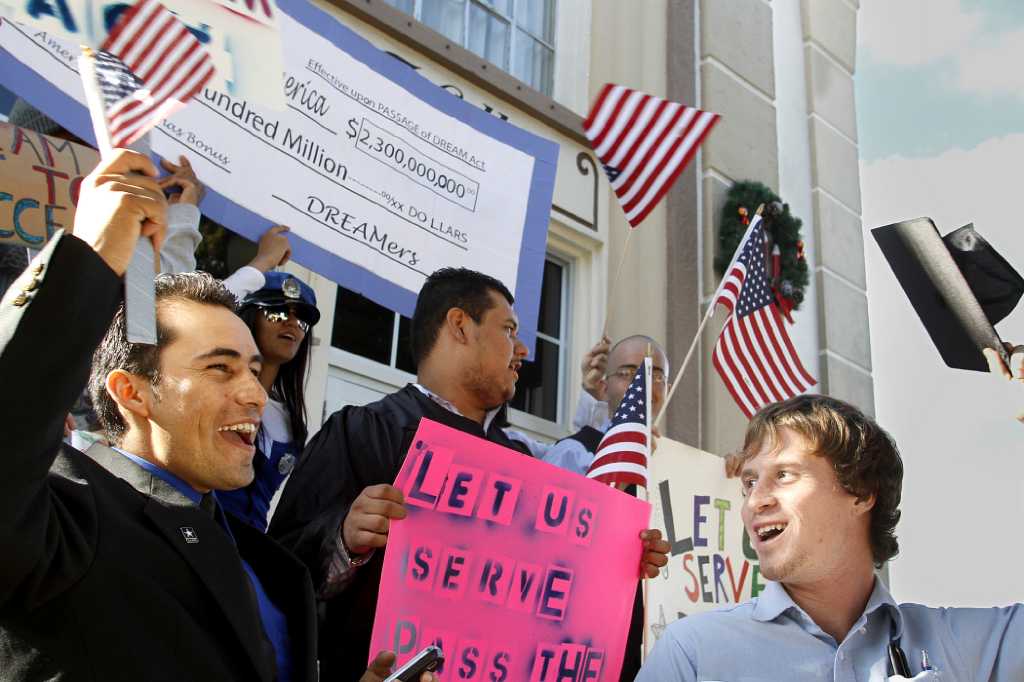 Democrats delay further action on DREAM Act