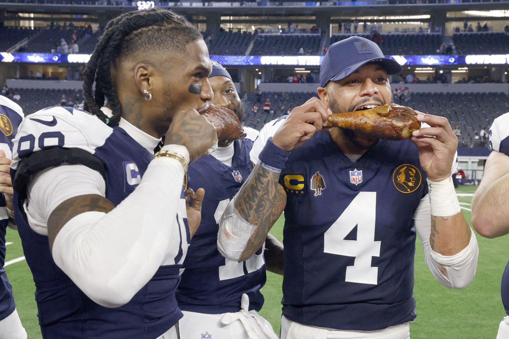 Turkey Day Triumph: See photos from Cowboys' Thanksgiving Day win over ...
