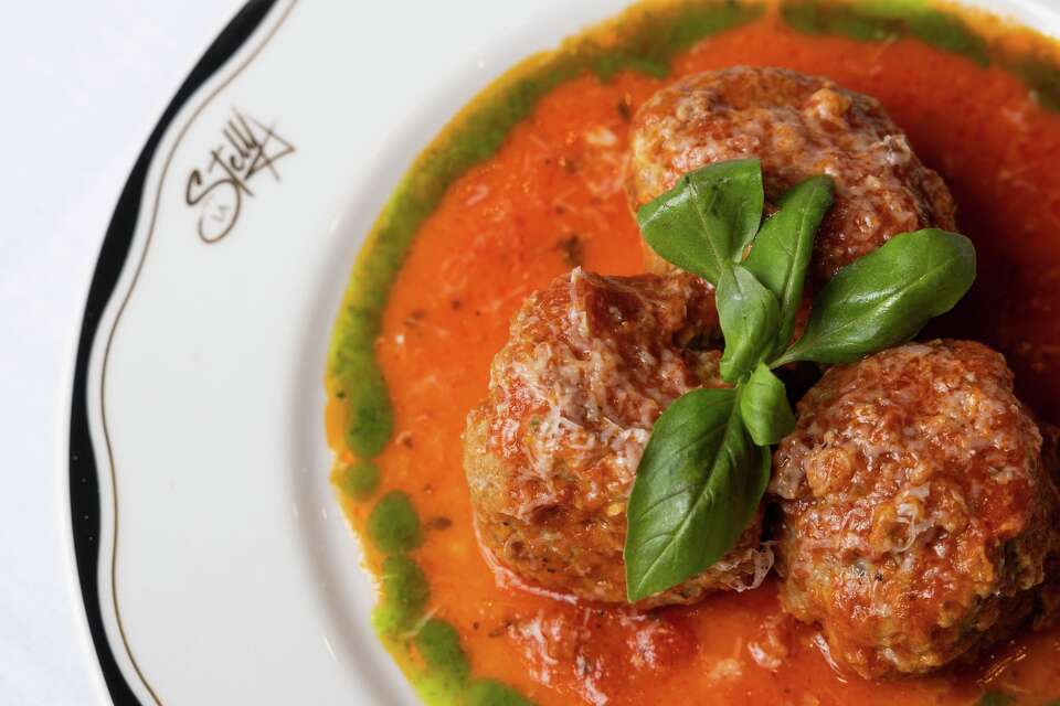 Now open: La Stella, in place of Lawry's in Addison